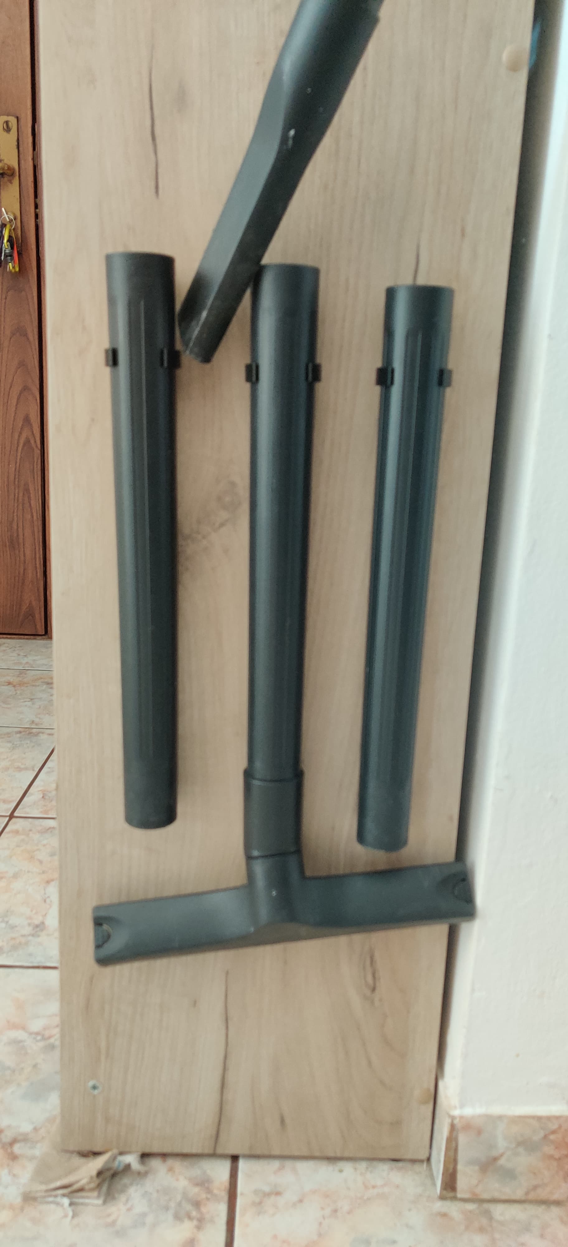 Parkside vacuum cleaner flexible hose and rigid pipe holder por Andrei Pascal | Descargar modelo ...