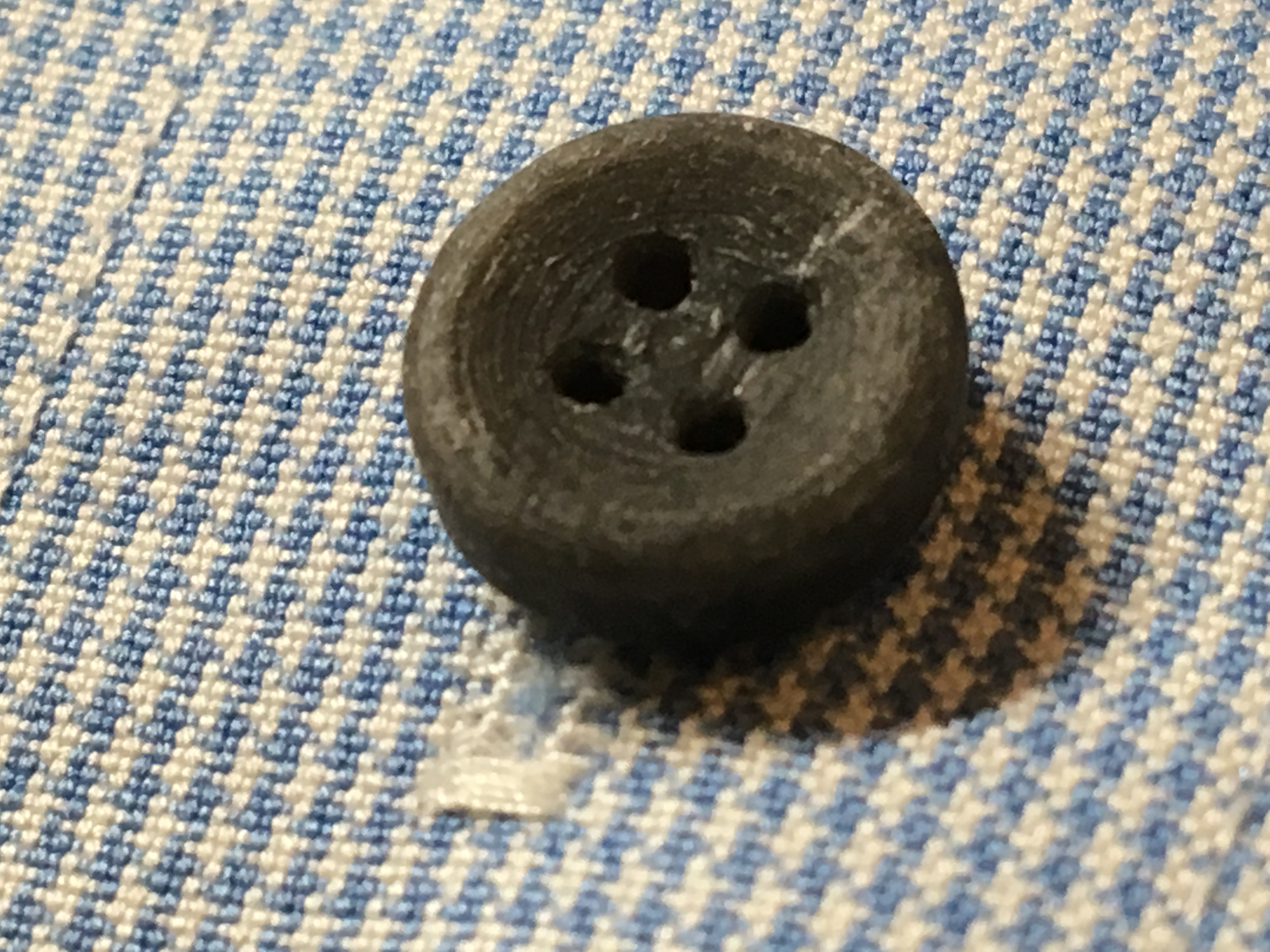 Standard size shirt buttons by Rab Beverly | Download free STL model ...