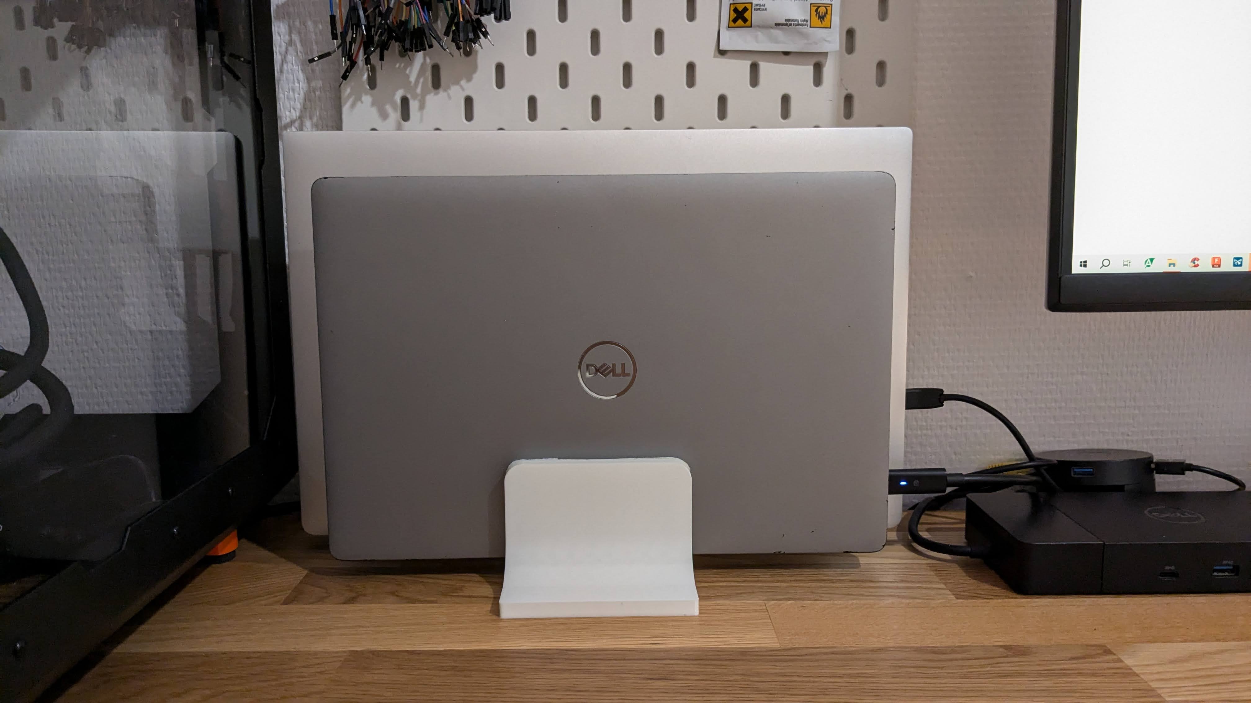 Double vertical laptop stand by Gueldir | Download free STL model ...