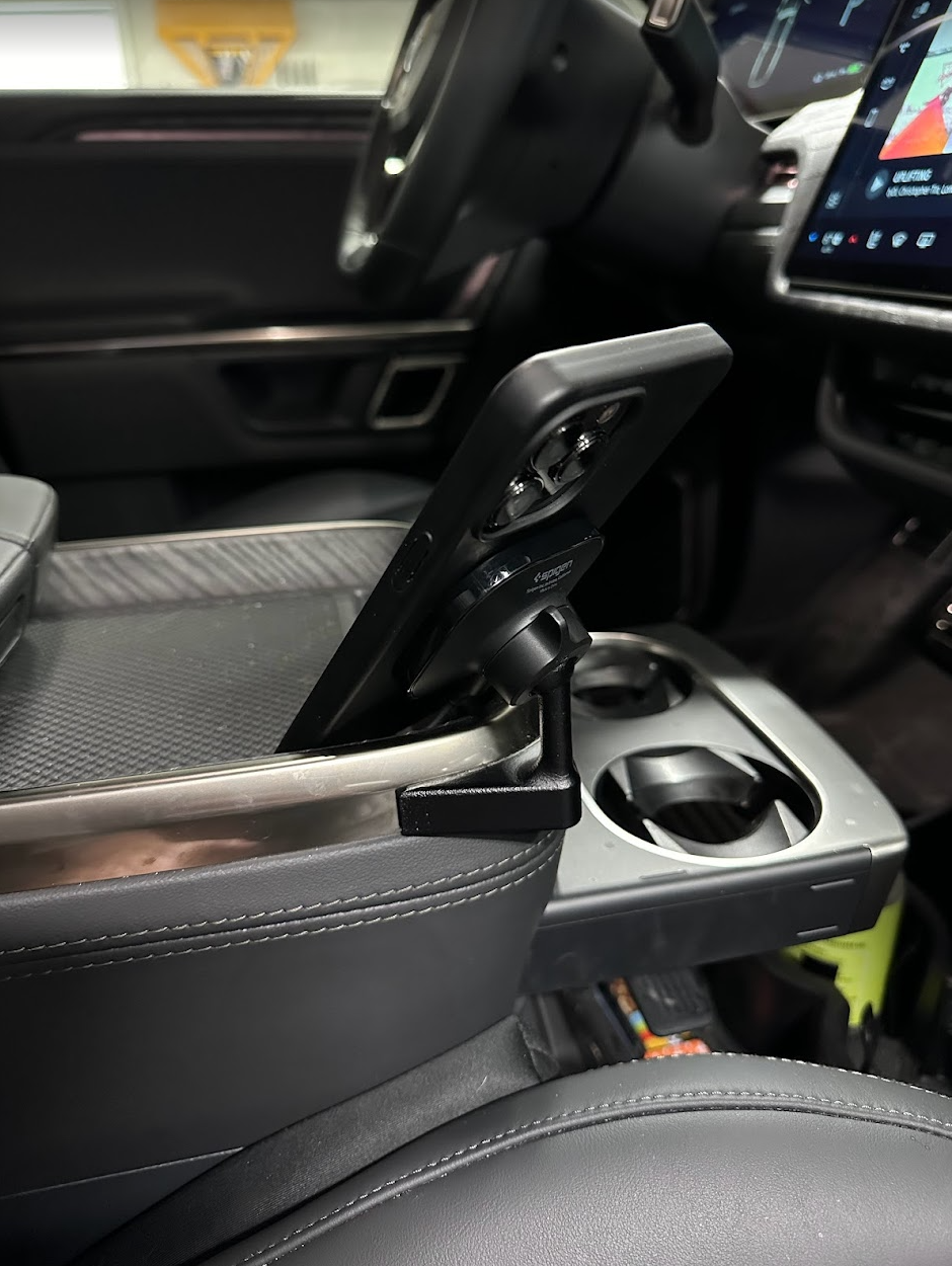 Rivian Center Console Phone Mount by SubieRuby | Download free STL ...