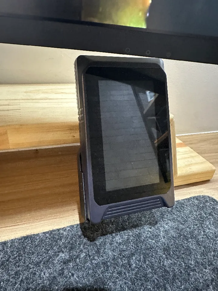 Neptune 4 Pro - Shelf display holder by Endrigo Antonini | Download ...