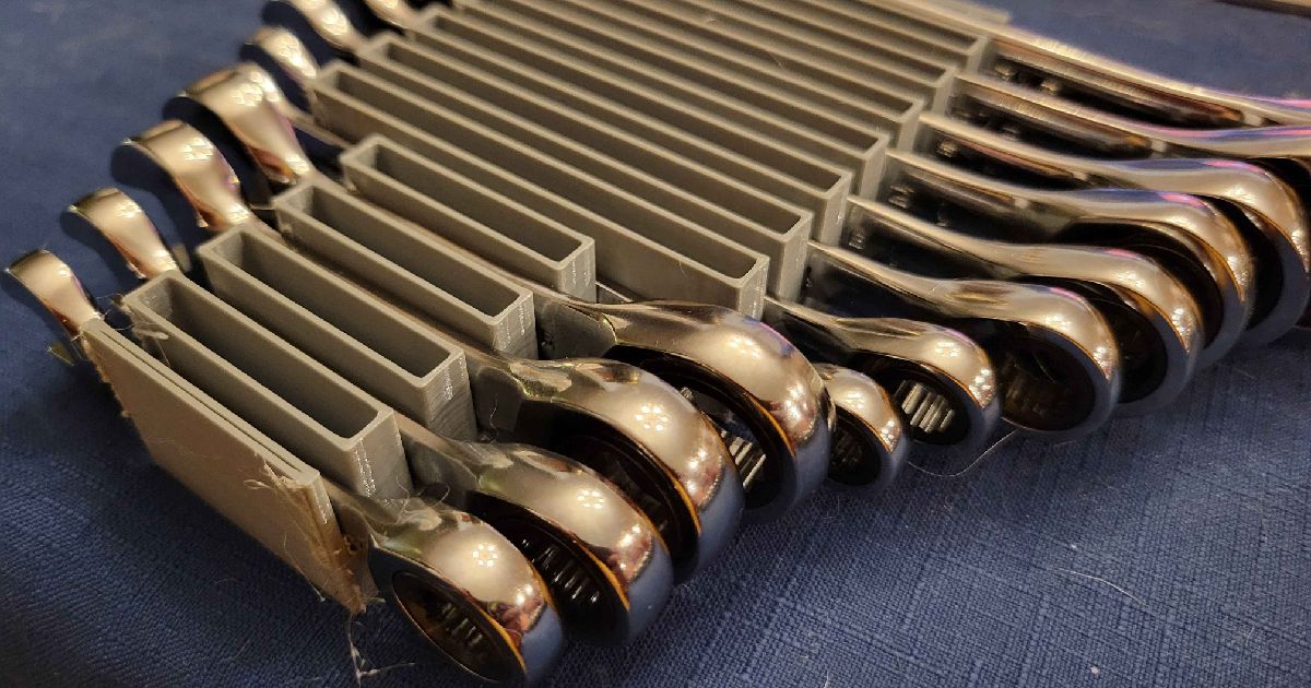 Wrench Holder for 12 wrenches by Smileynulk | Download free STL model ...