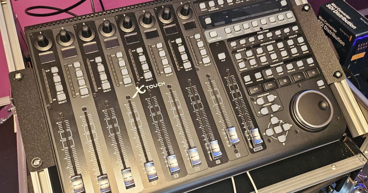 Behringer X-Touch rack mount ear bracket by Milano // MasterXP ...