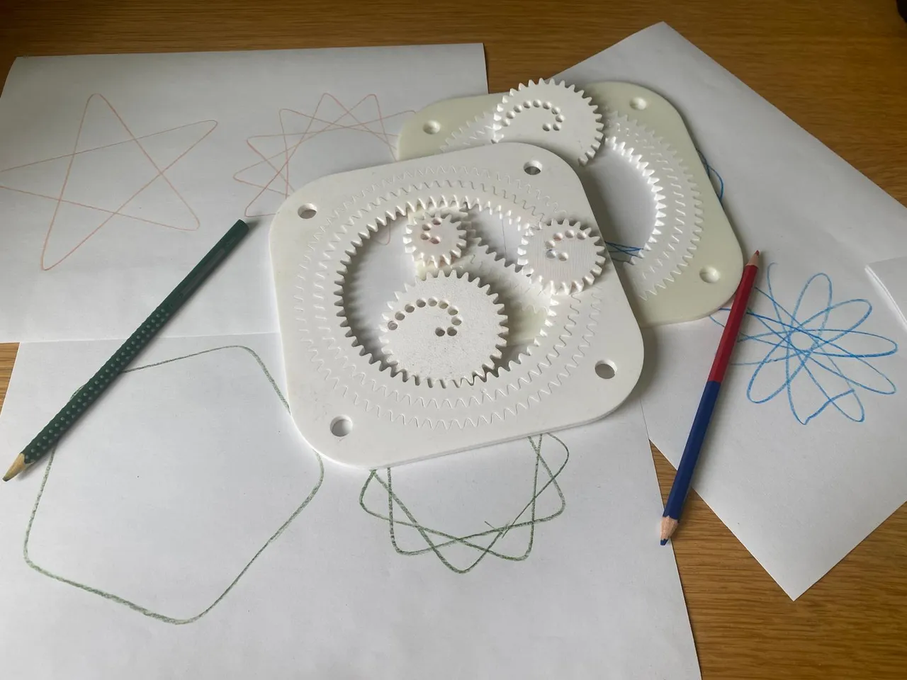 Spirograph by Gimon | Download free STL model | Printables.com