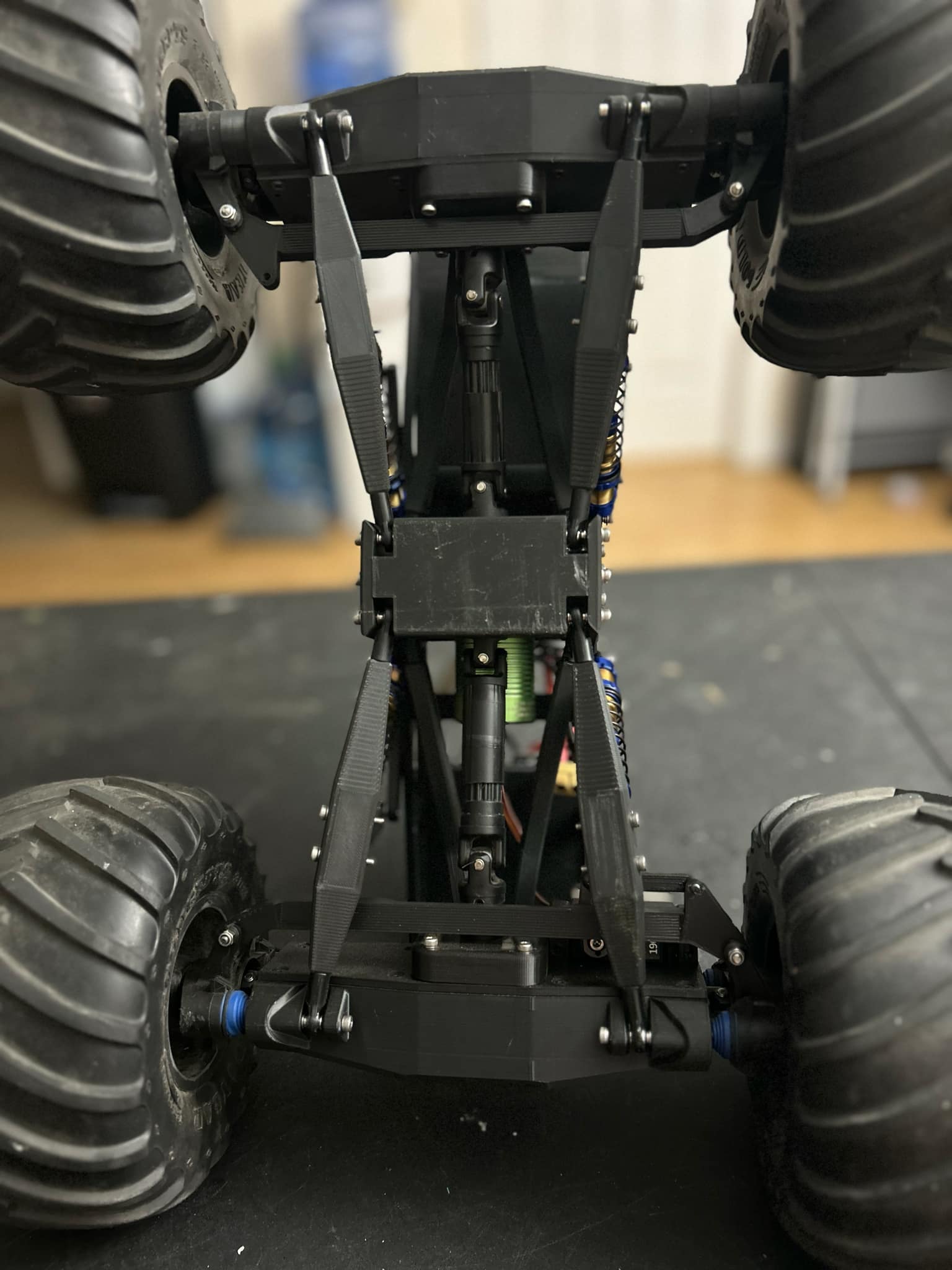 Shogun v3 RC Monster Truck Chassis da Trevor | Scarica il modello STL ...