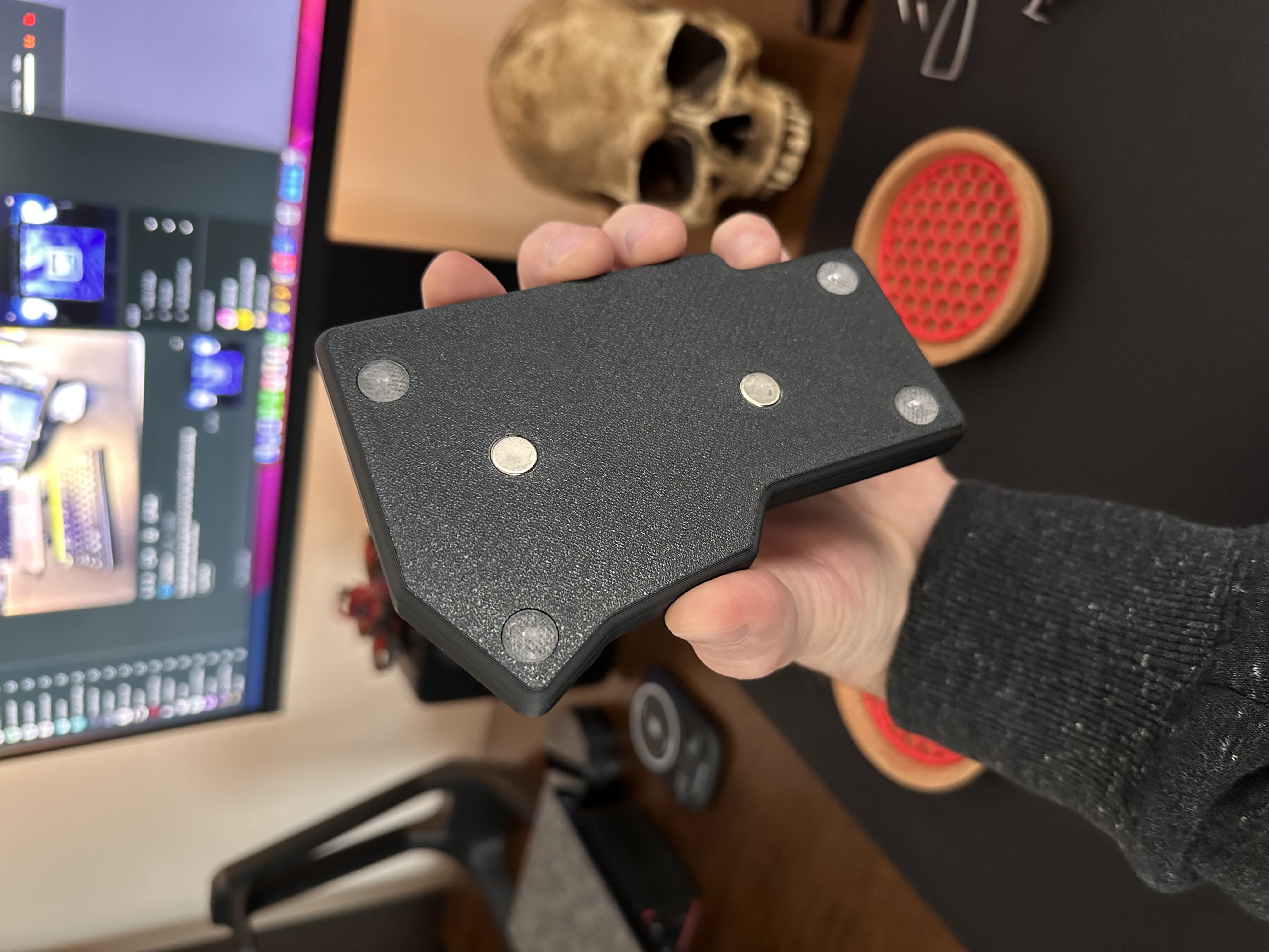 Corne (typeractive) Low Profile Case - Magnetic Tenting by William Call ...