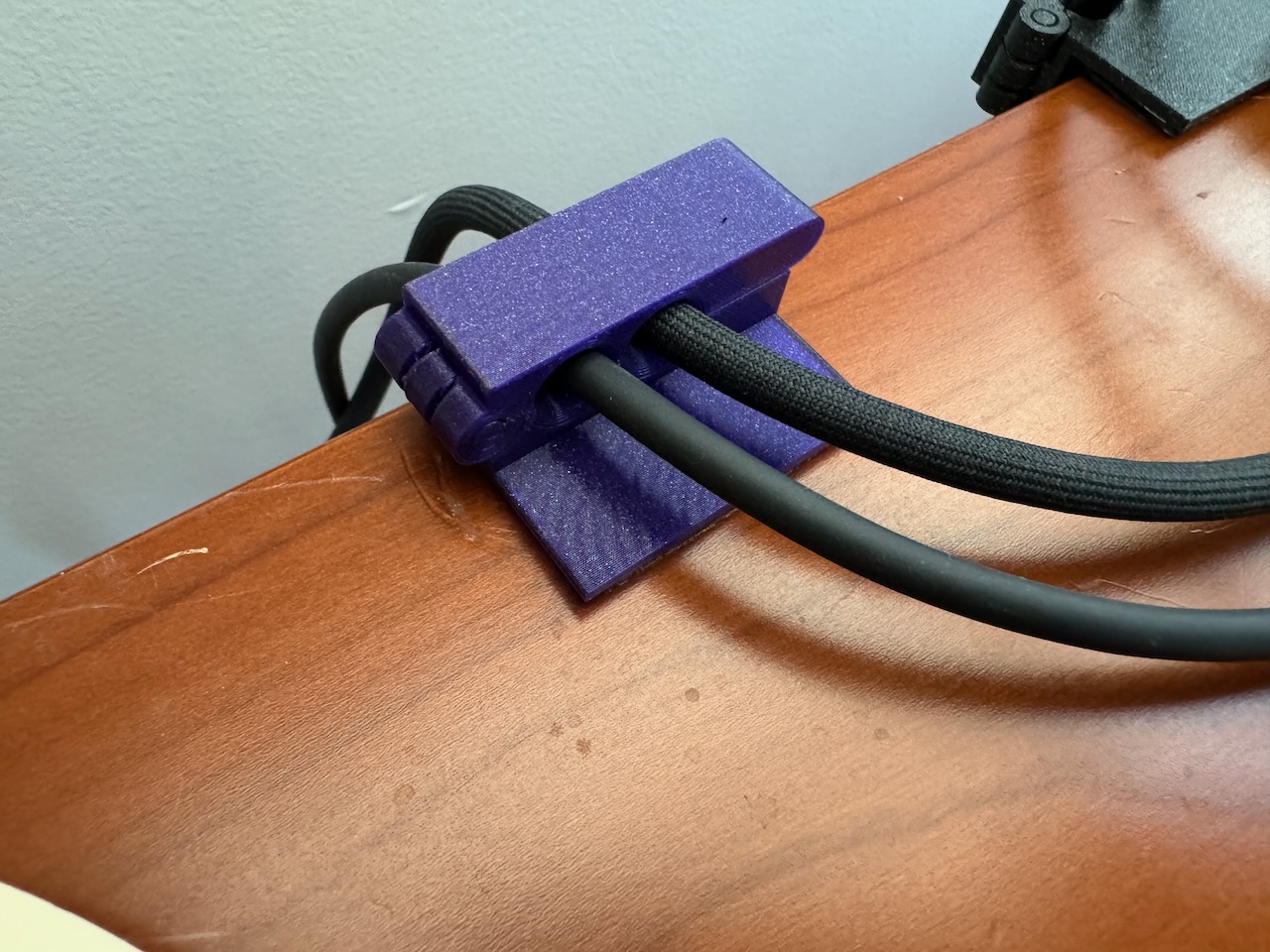 Desk Cable Guide (Horizontal Remix, Parametric) by mjkobb | Download ...