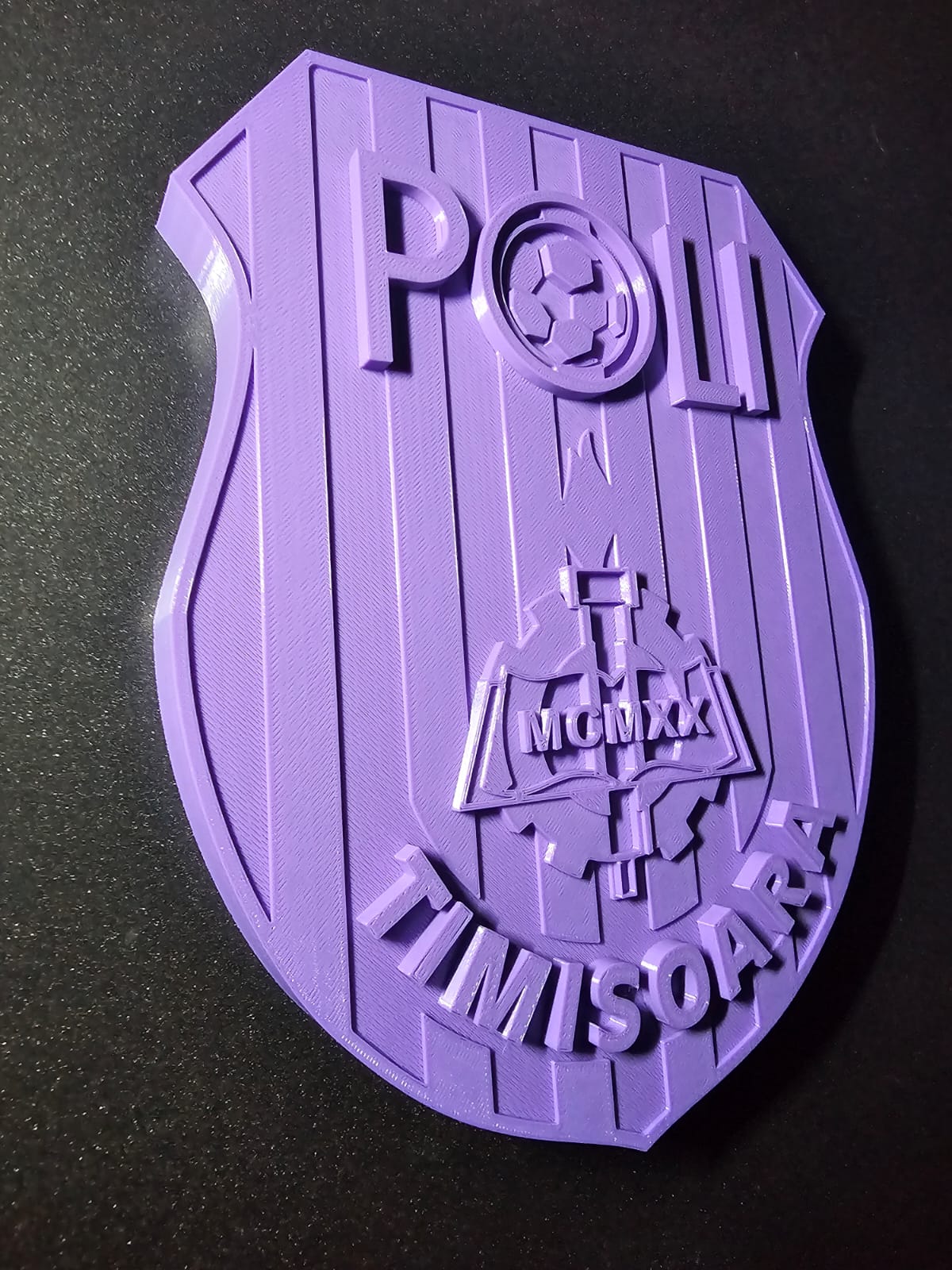 Poli Timisoara 3D Wall-Mountable Logo par Levi Kovács | Téléchargez ...