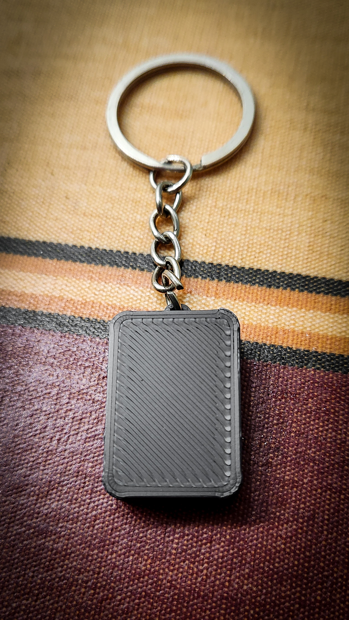 Micro SD Keychain Case by Carlos H. | Download free STL model ...