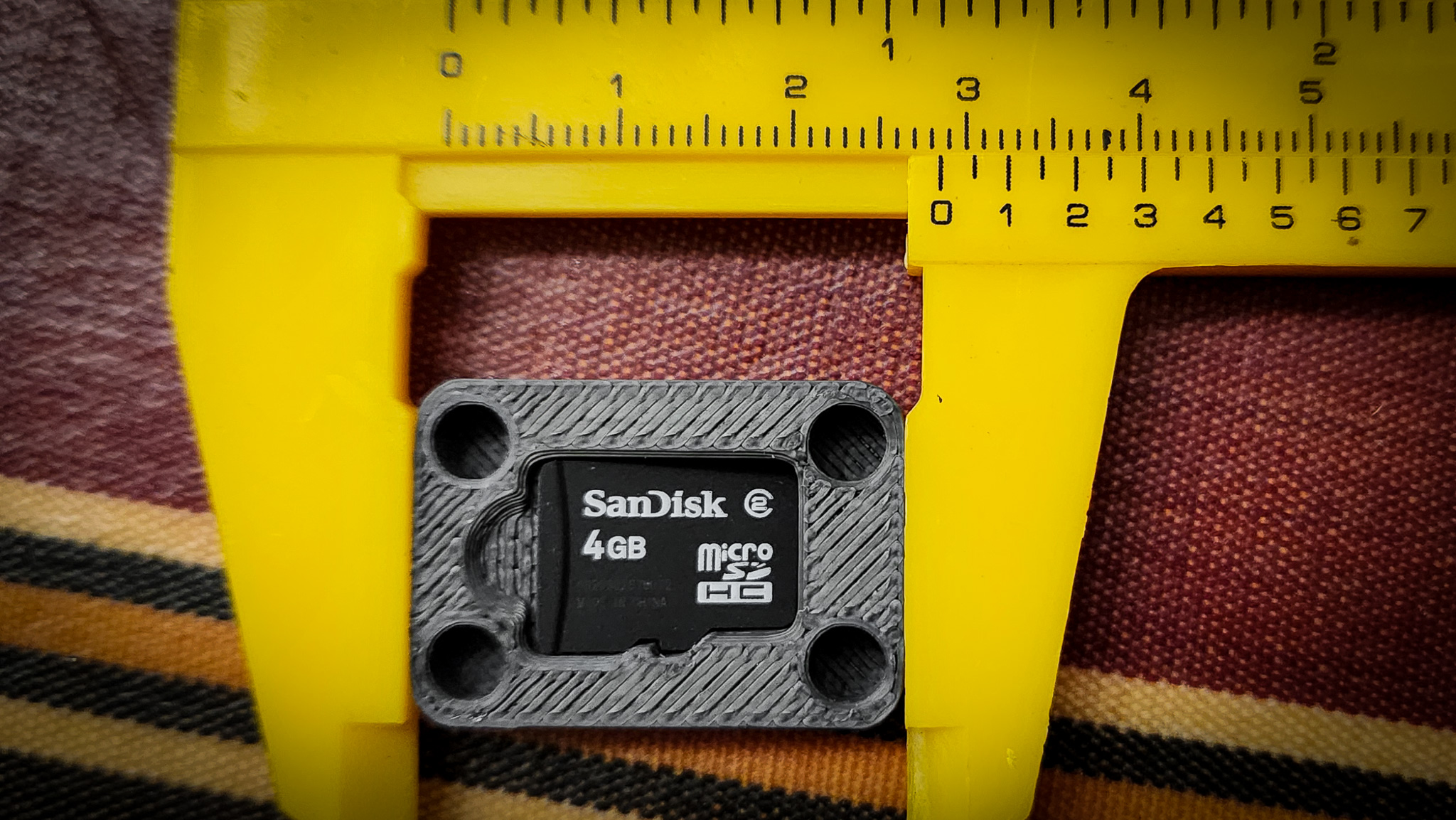 Micro SD Keychain Case by Carlos H. | Download free STL model ...