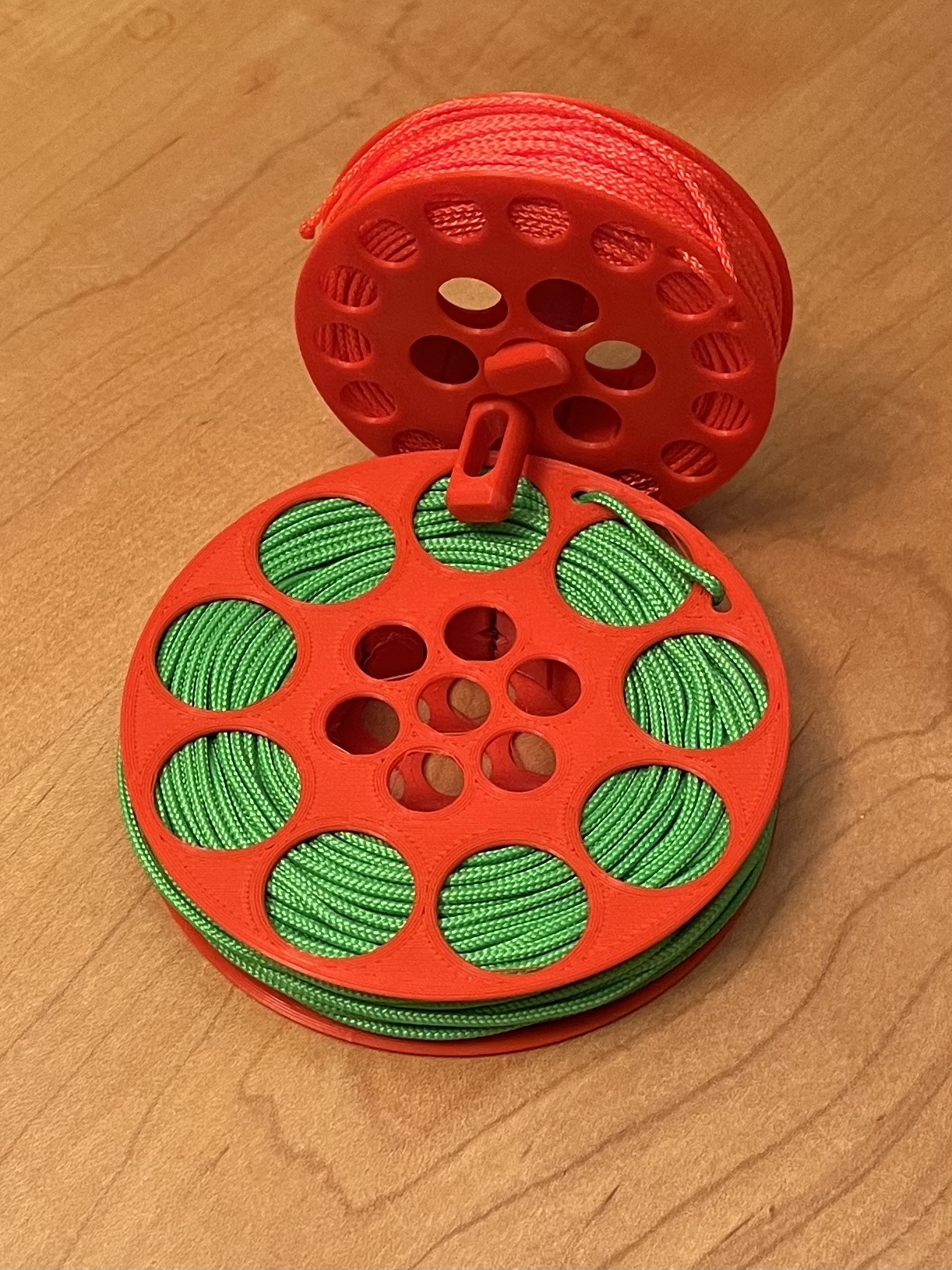 Small Cord Spool by mstenner | Download free STL model | Printables.com