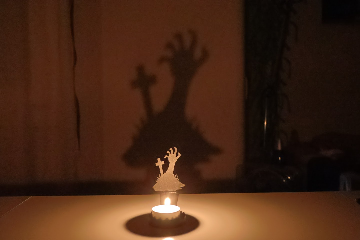 Halloween tea-light shadow projector - V2 by BuildByte3D | Download ...