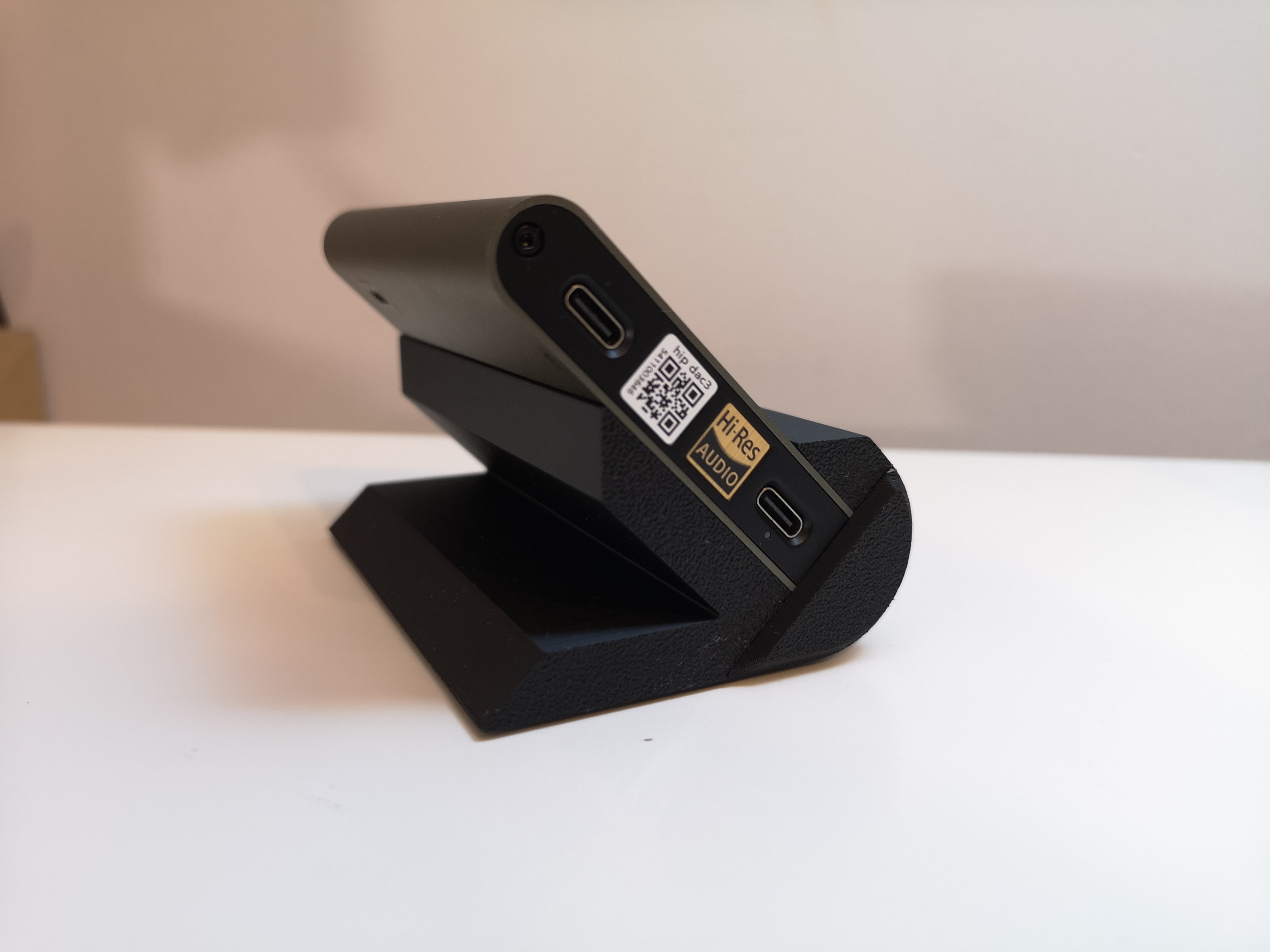 iFI Hip Dac Stand Mount Holder by Majkelini0 | Download free STL model ...