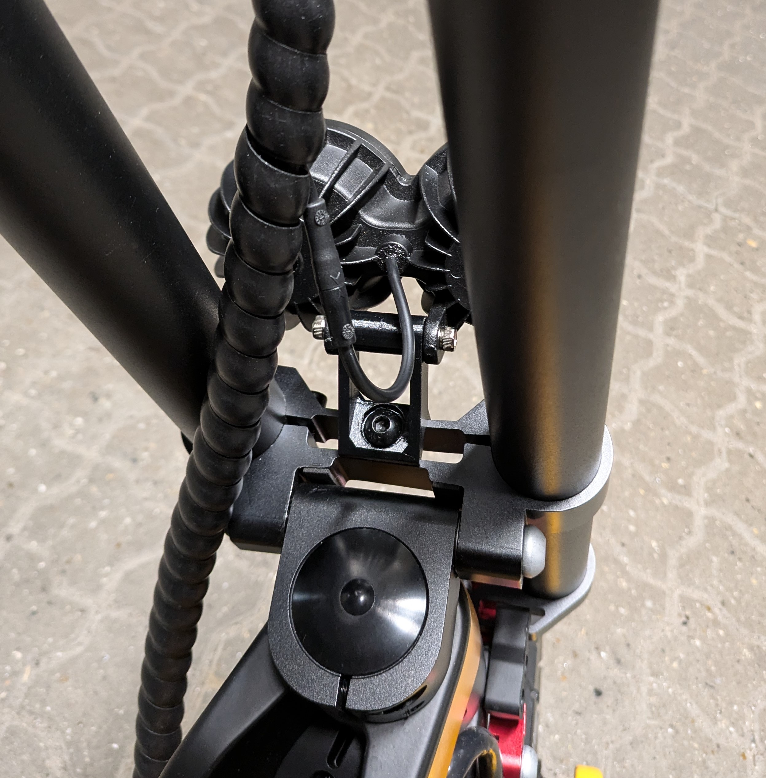 Inmotion RS/Wolf King GTR headlight mount por Kimboo | Descargar modelo ...