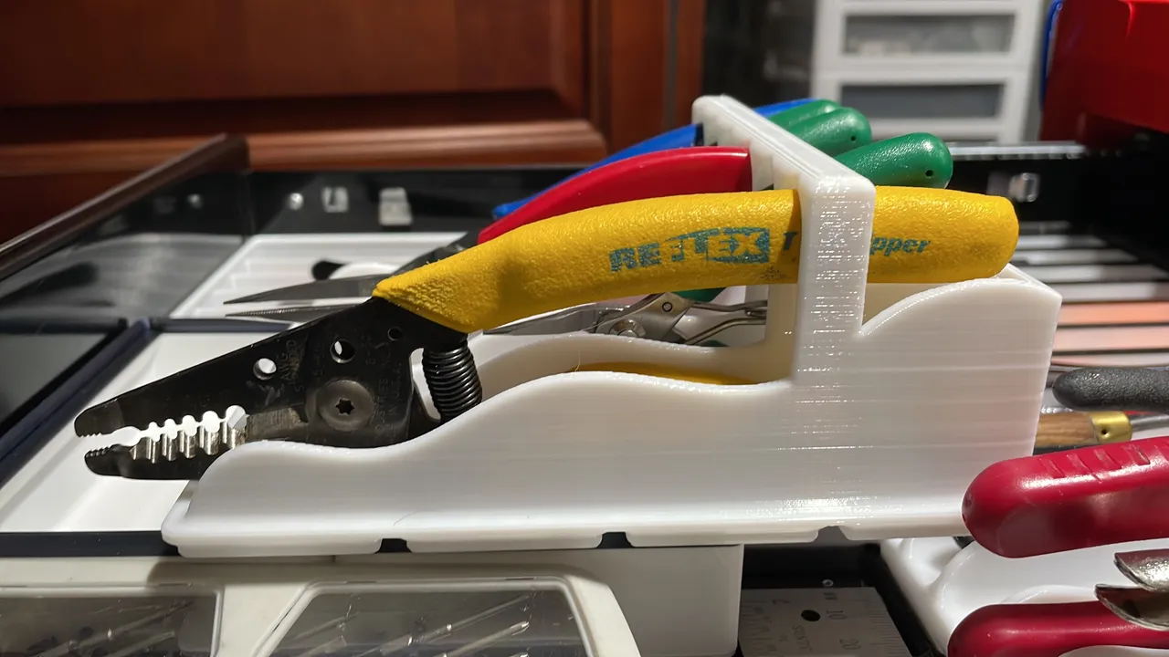 Pliers Gridfinity by Zebra105s | Download free STL model | Printables.com