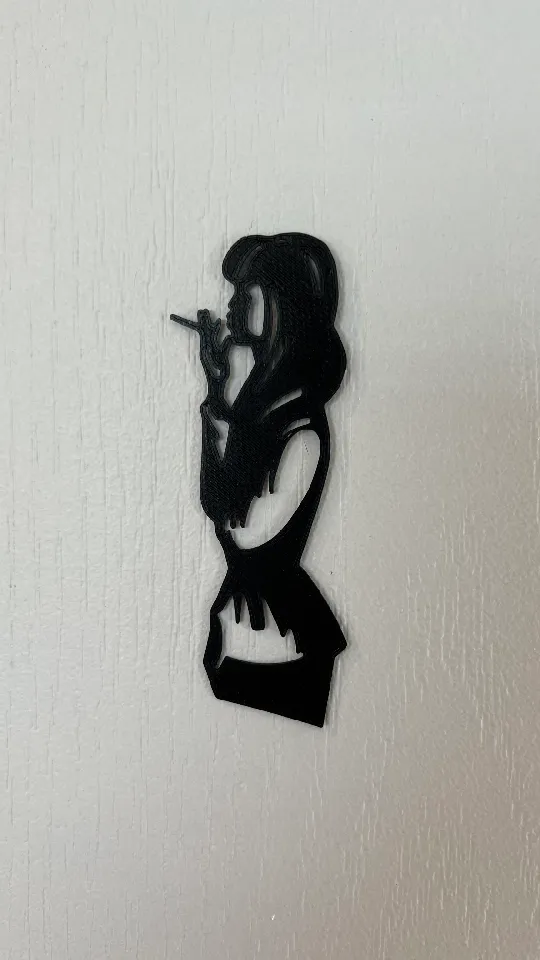 Smoking Woman Wall Art by Ninomalbinho | Download free STL model ...