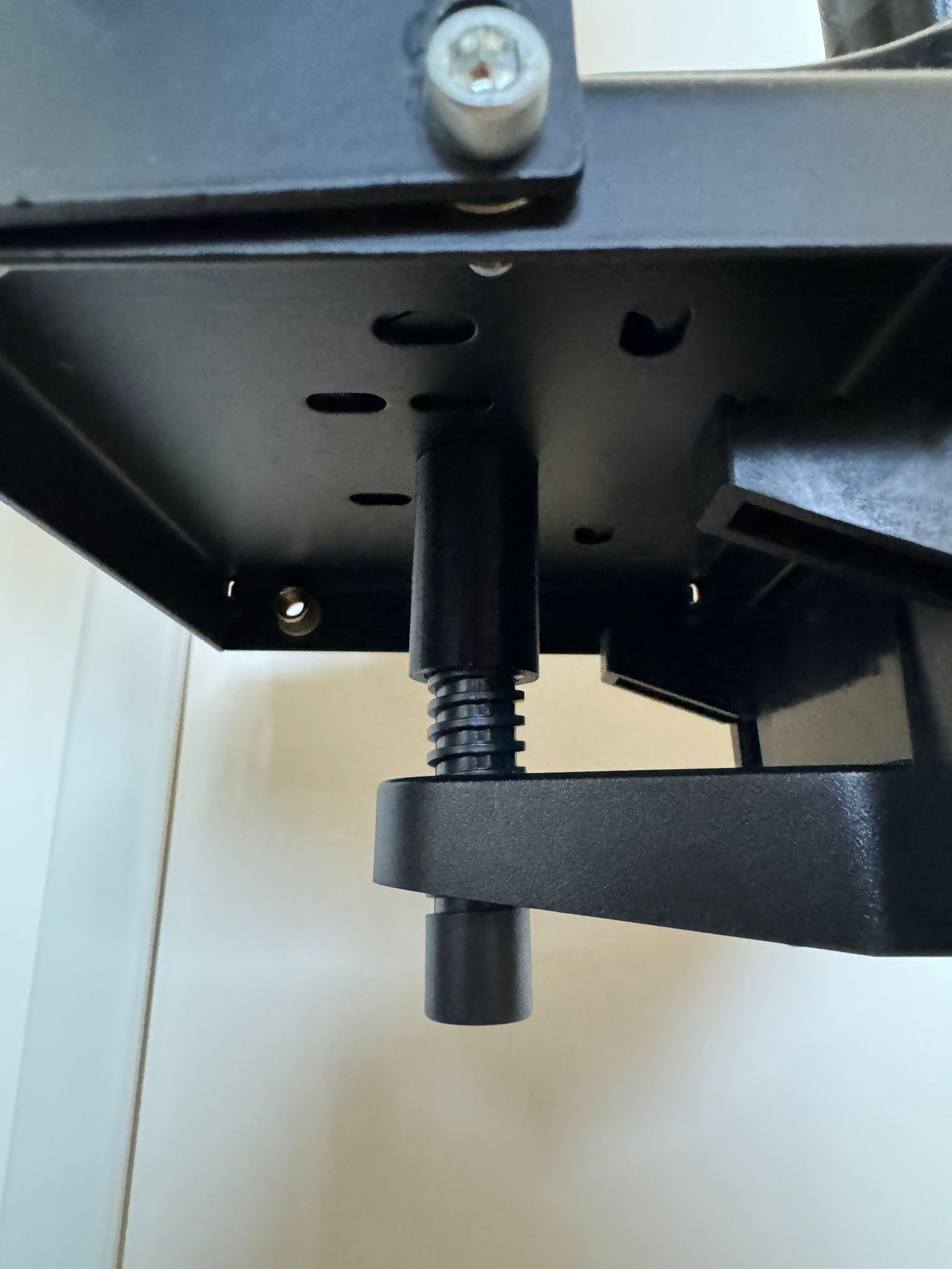 Logitech shifter screw extender par TomerDesigns | Téléchargez ...