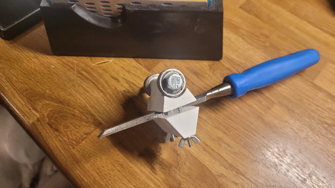Chisel sharpening jig by Erl | Download free STL model | Printables.com