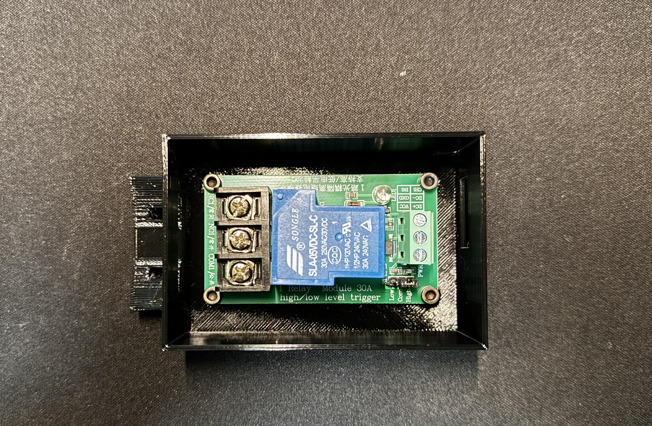 5V 30Amp Relay Enclosure Case von layerbylayer | Kostenloses STL-Modell ...