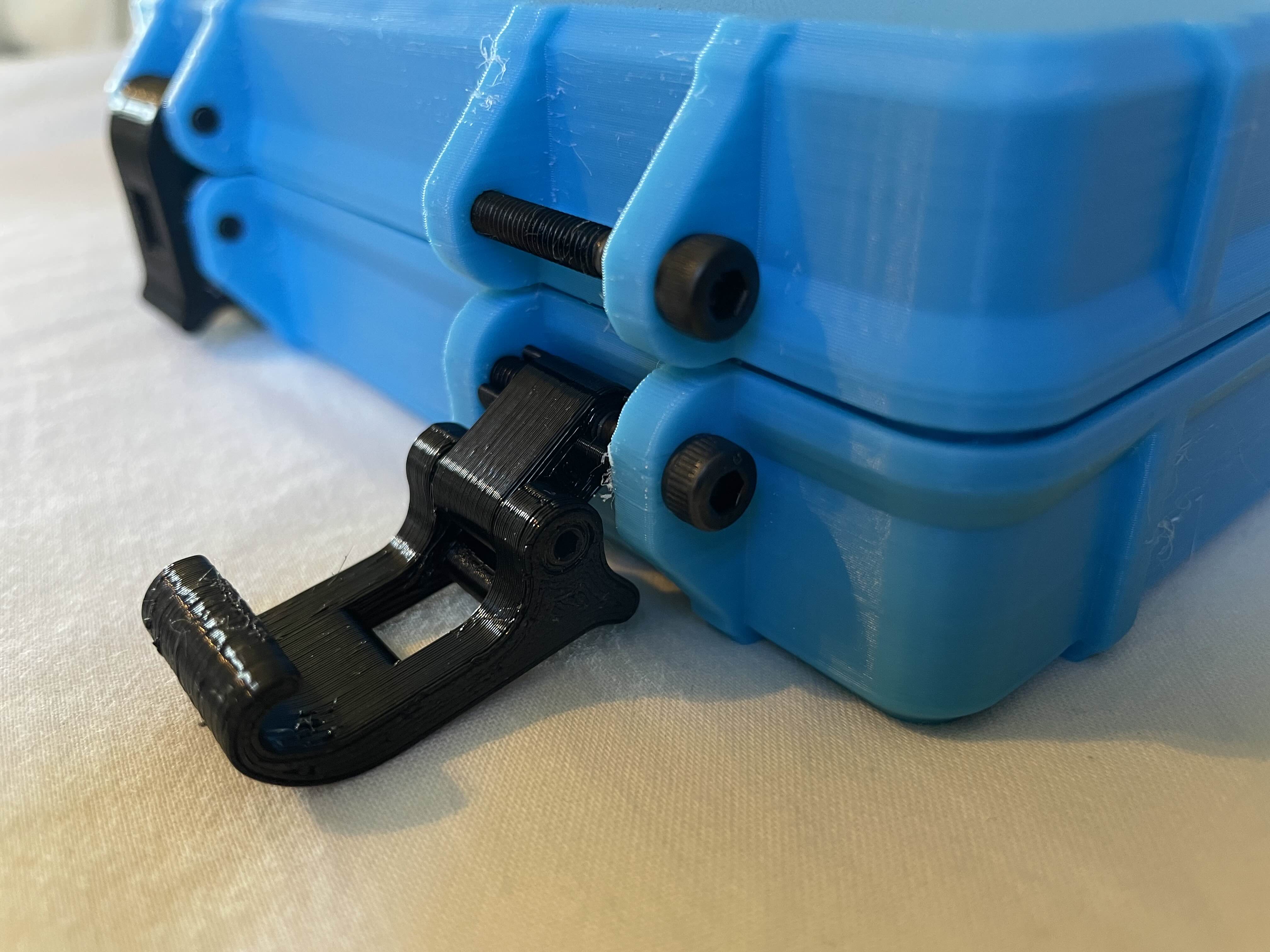 Rugged Box 100% parametric by Emil | Download free STL model ...