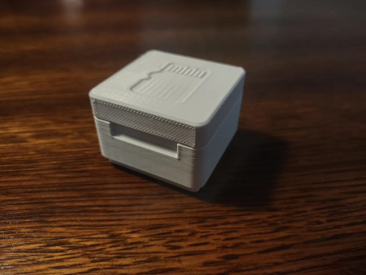 Hinged SD / microSD Card Box - Gridfinity compatible, latching, print ...