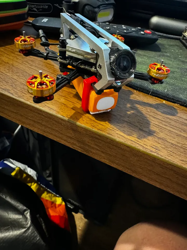 YMZFPV Lightning 2 Battery Holder - CNHL 2s 450mah by Chris Croft ...