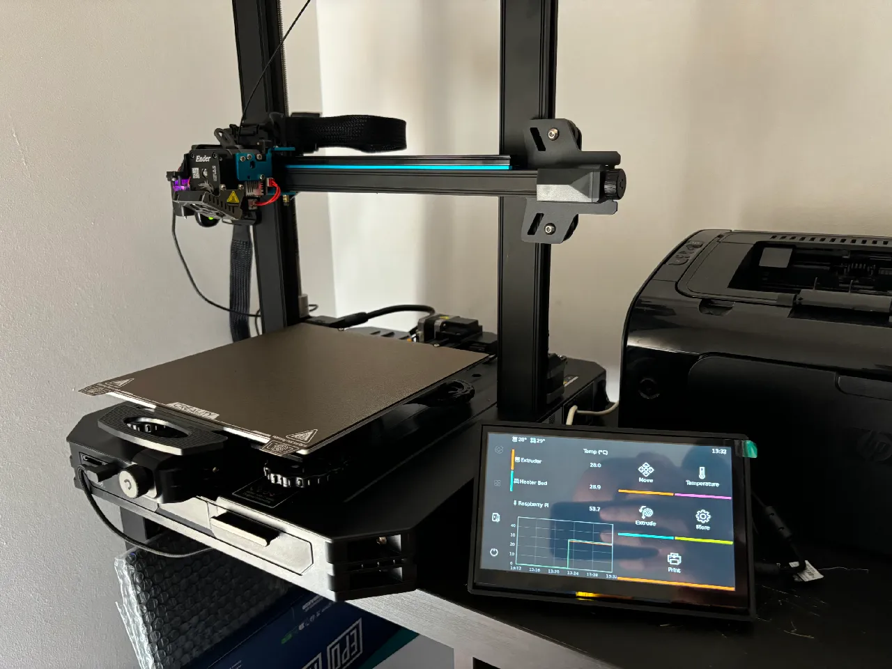 Raspberry Show: A Raspberry Pi 3B/4 case with embedded 7" Display by Ciro Lucio Tecce | Download ...