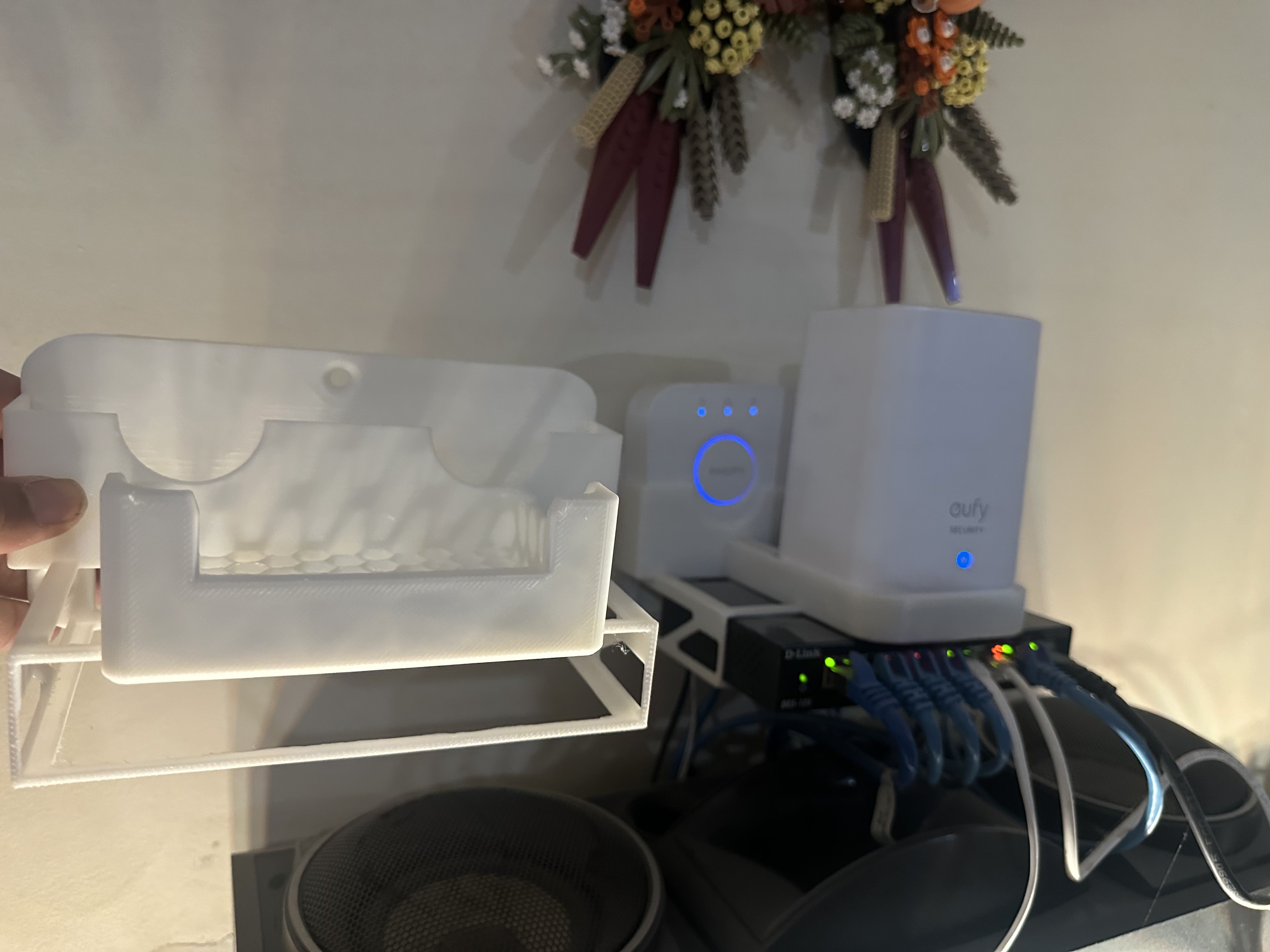 Switch-Eufy-Hue Mount by TTR | Download free STL model | Printables.com