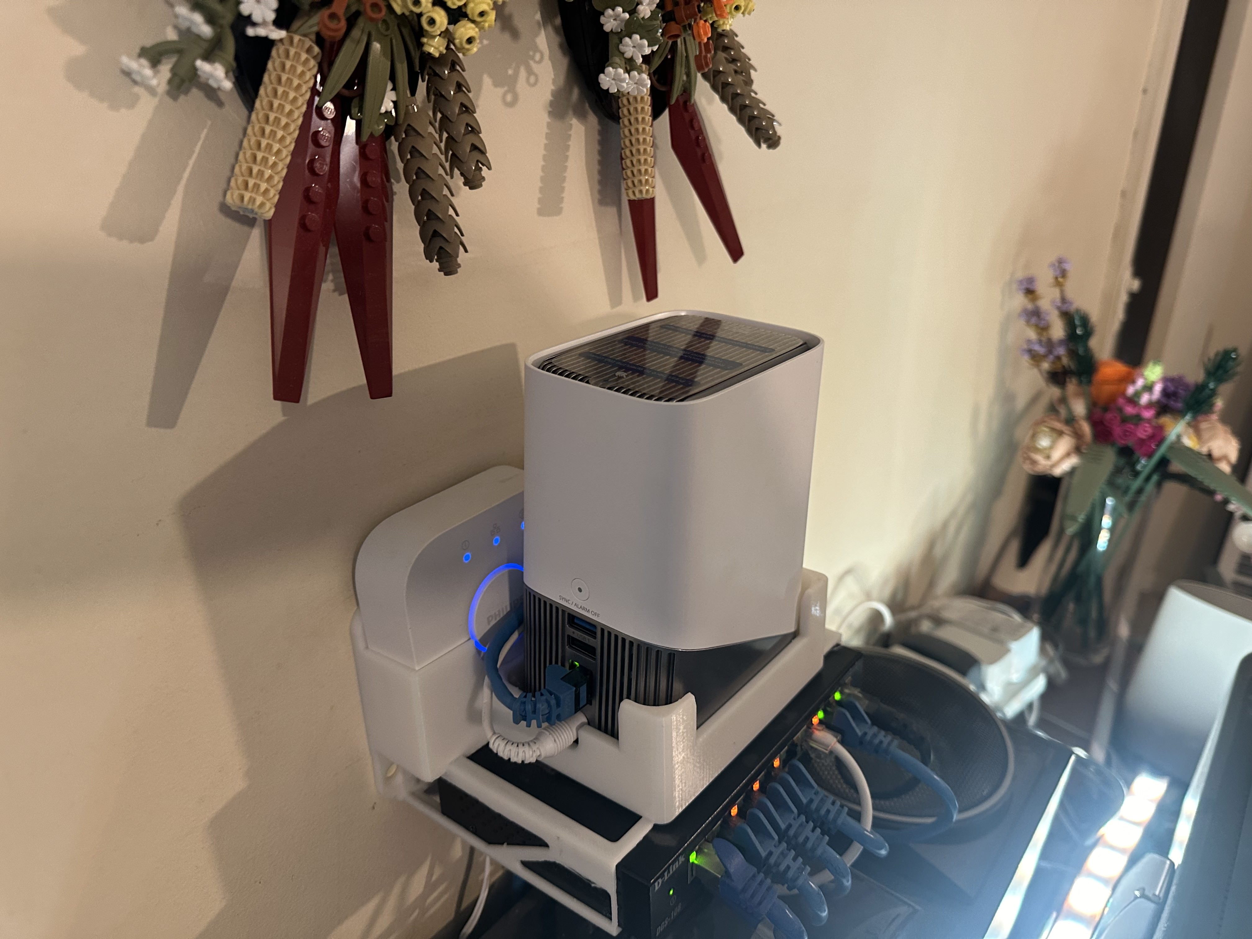 Switch-Eufy-Hue Mount by TTR | Download free STL model | Printables.com