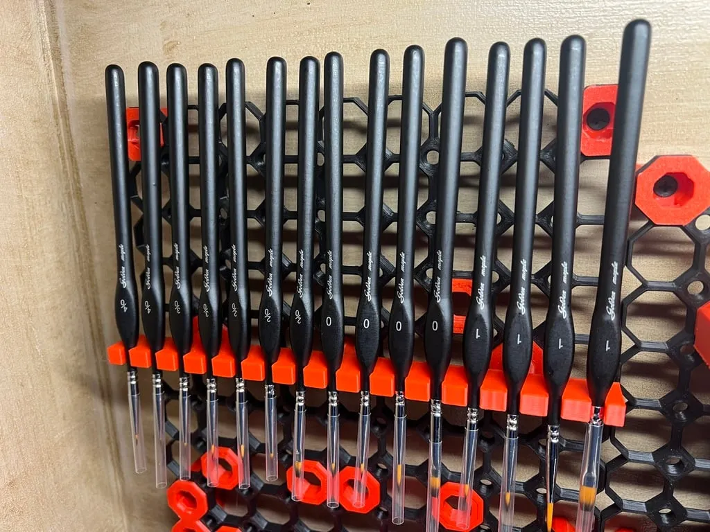 Multiboard Detail Paintbrush Holder by Ray Wise | Download free STL ...