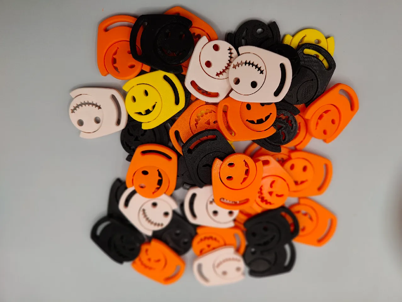 Halloween Spinners by Reamo | Download free STL model | Printables.com