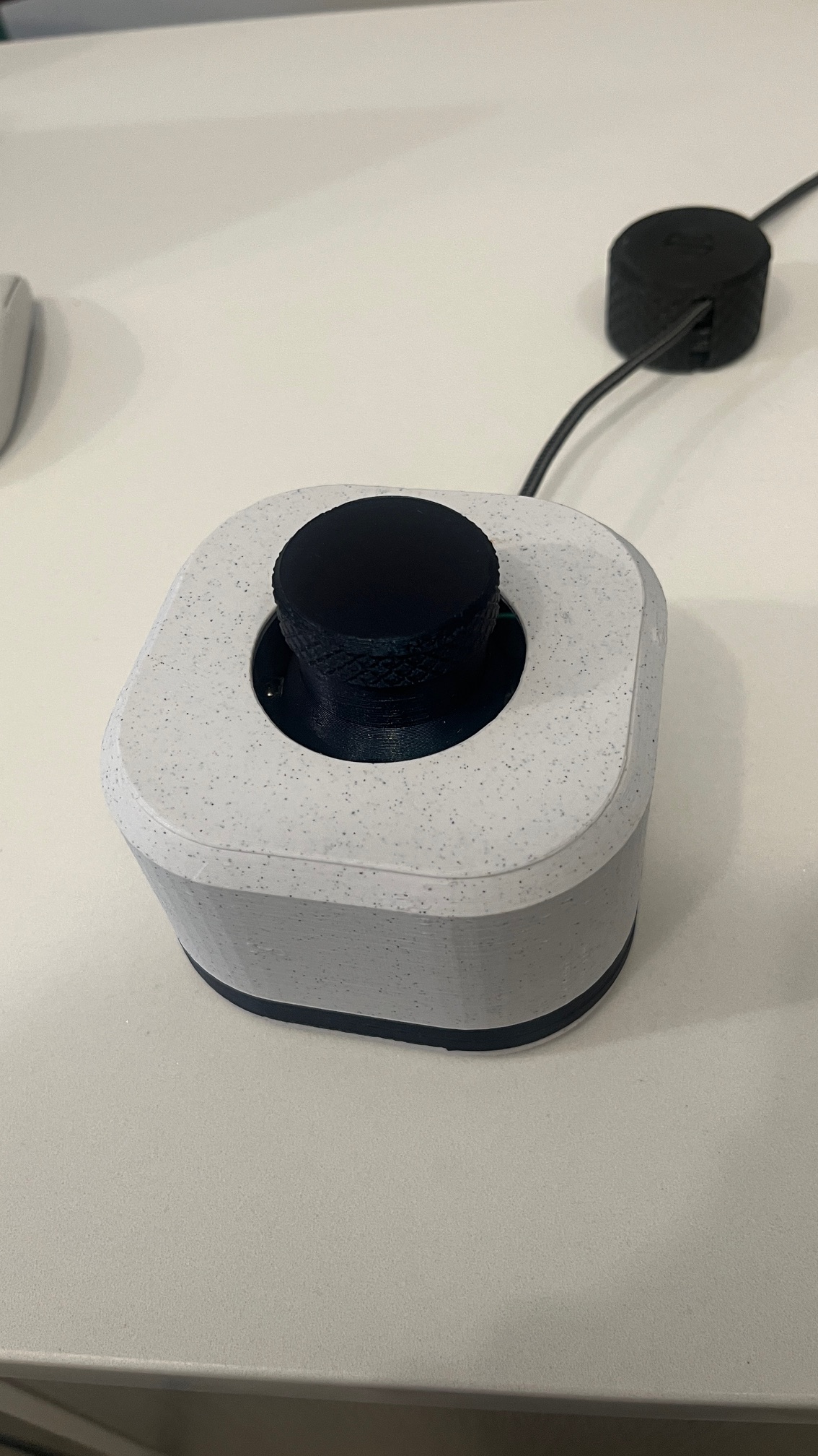 The SpaceMouse V2 with Heat Set inserts von Dev | Kostenloses STL ...