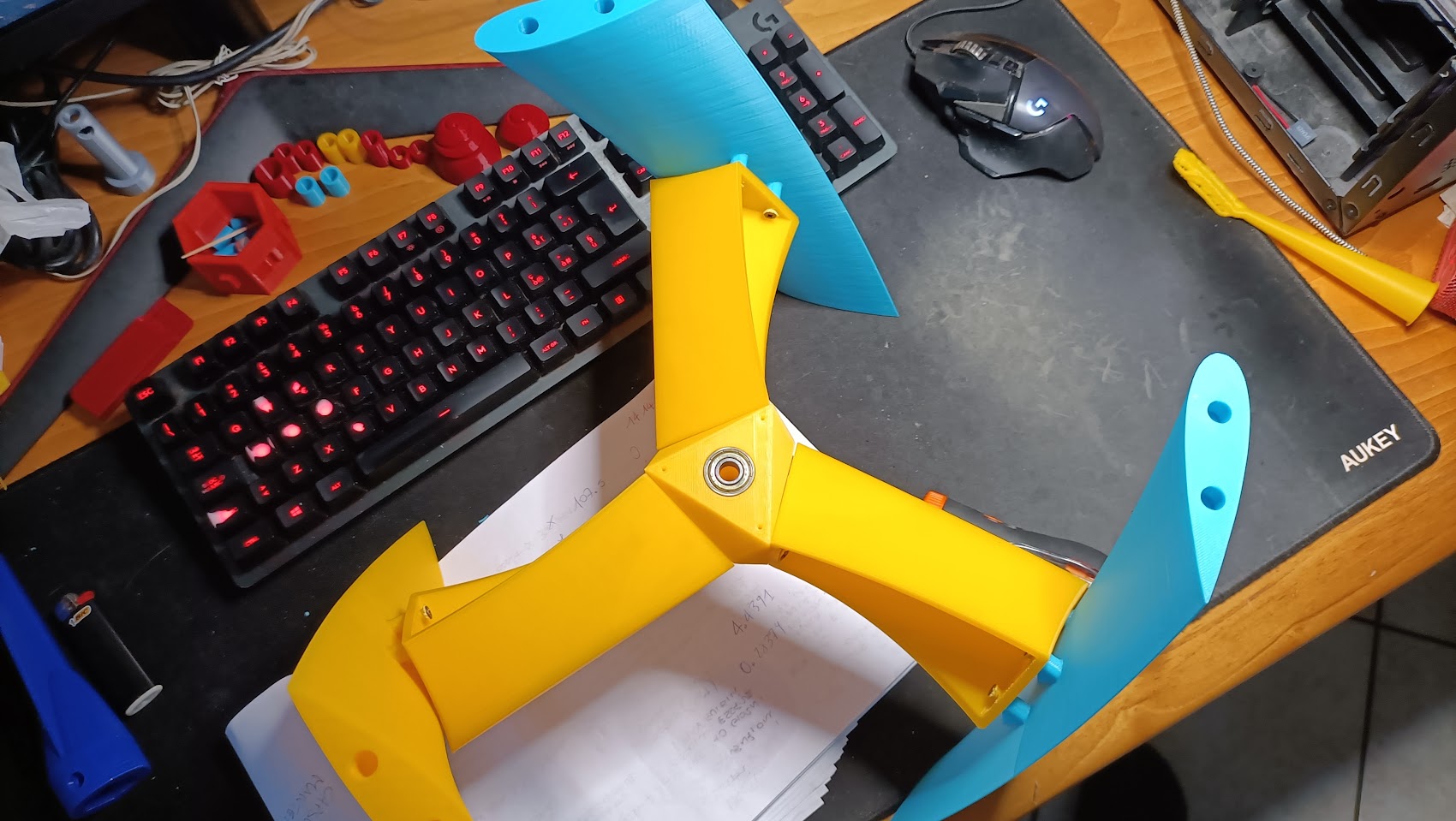 Vertical Axis Wind Turbine Project Aeolus V2.1 por Mark Hawks ...