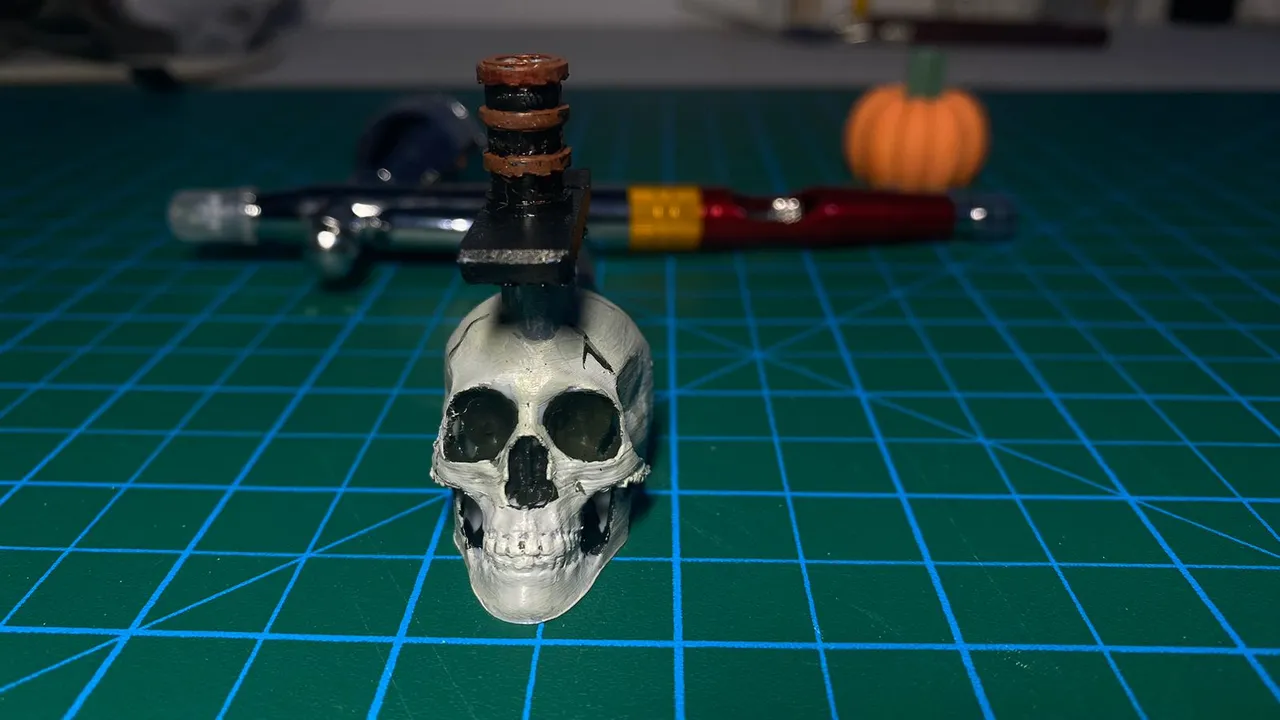 Airbrush holder skull by Xmakergt | Download free STL model ...