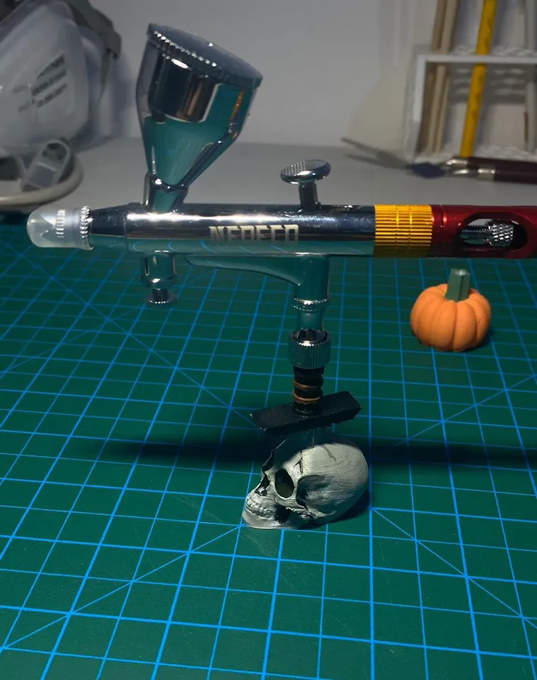 Airbrush holder skull by Xmakergt | Download free STL model ...