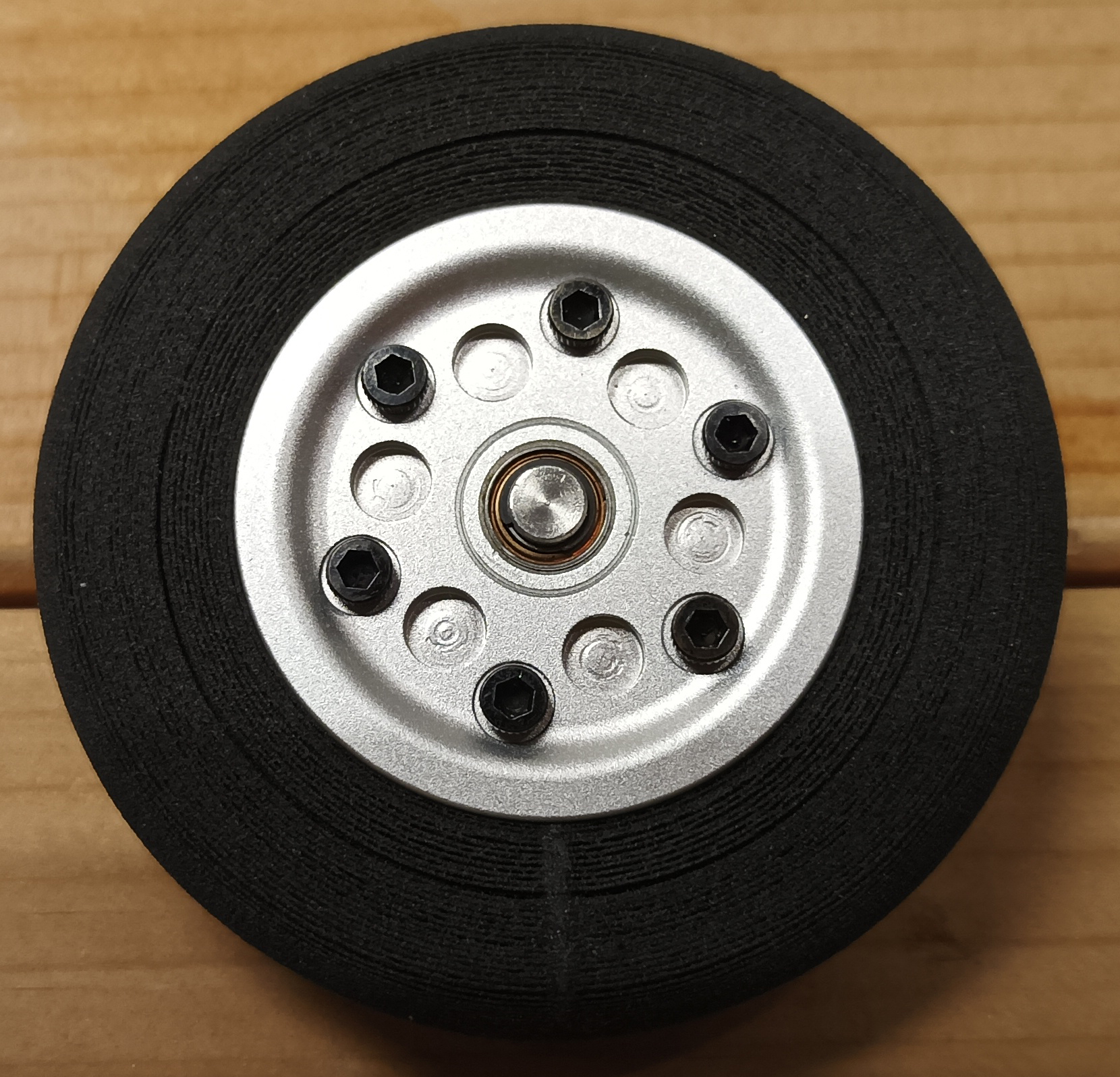 TopPC Odyssey JP Hobby ER120S Main Gear Tire Replacement in VarioShore ...