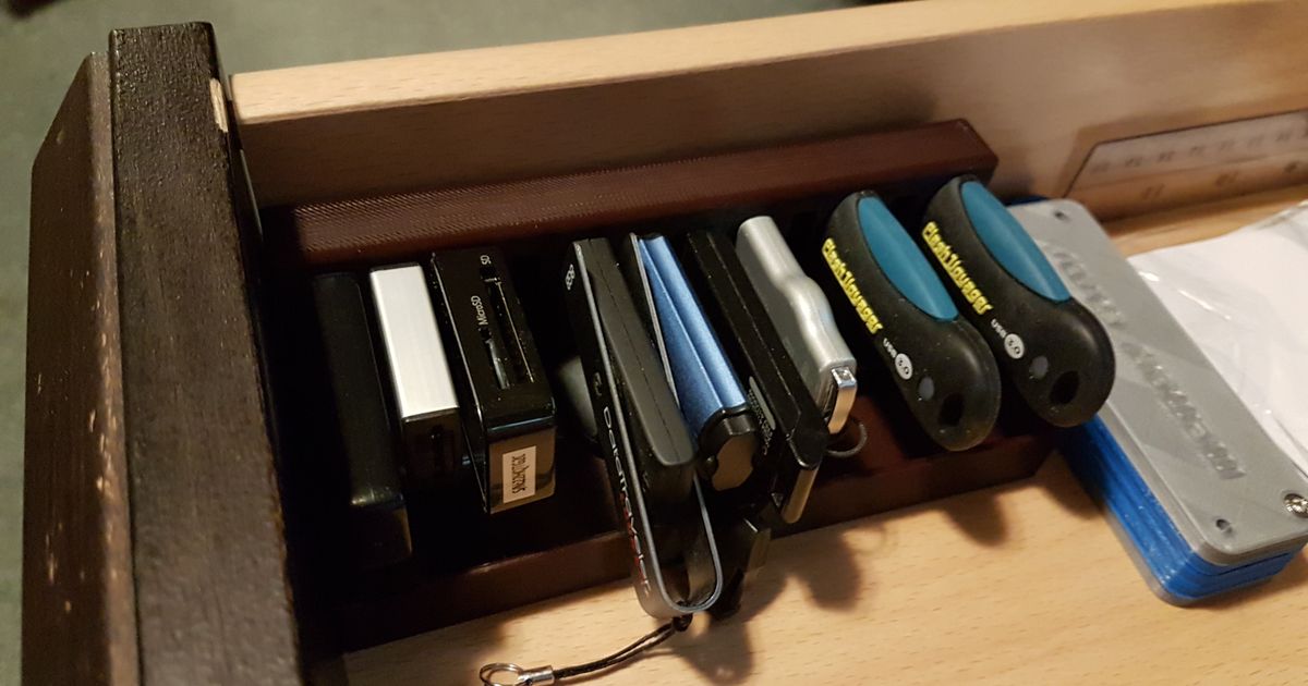 Horizontal USB Holder by Zarbuta | Download free STL model | Printables.com