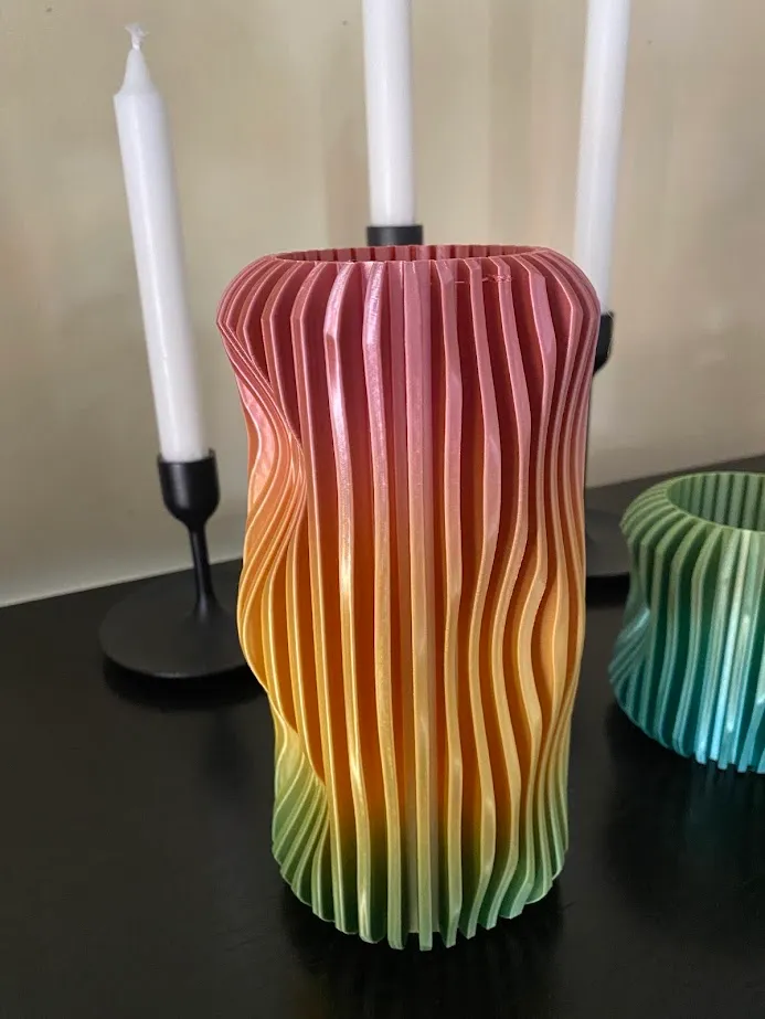 NEO Wavy Symmetry Vase & Pot by Jt40_3d | Download free STL model ...