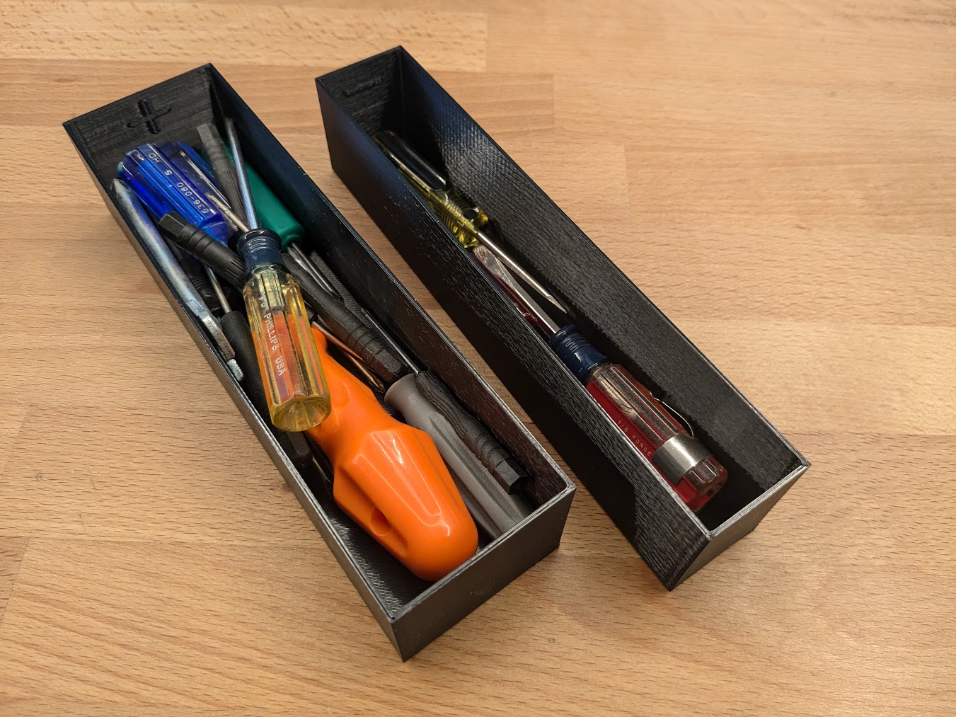 Screwdriver Bit Sorting Tray by giblitz | Download free STL model ...