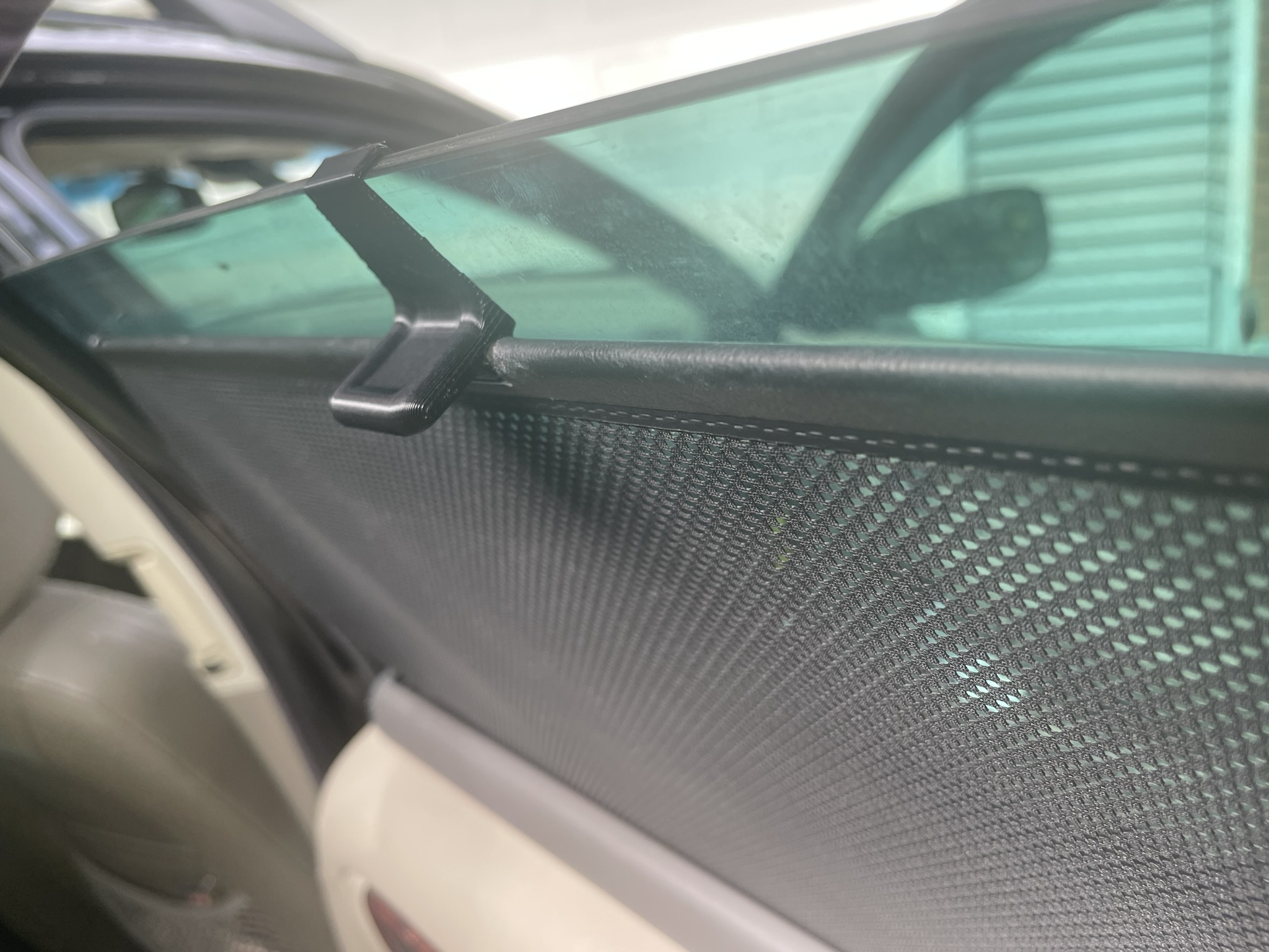 P2 Volvo rear window sunshade replacement clip by Oliver | Download ...