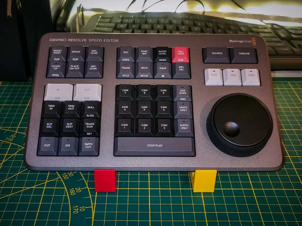 Davinci Resolve Speed Editor Stand by Robert Wiśniewski | Download free ...