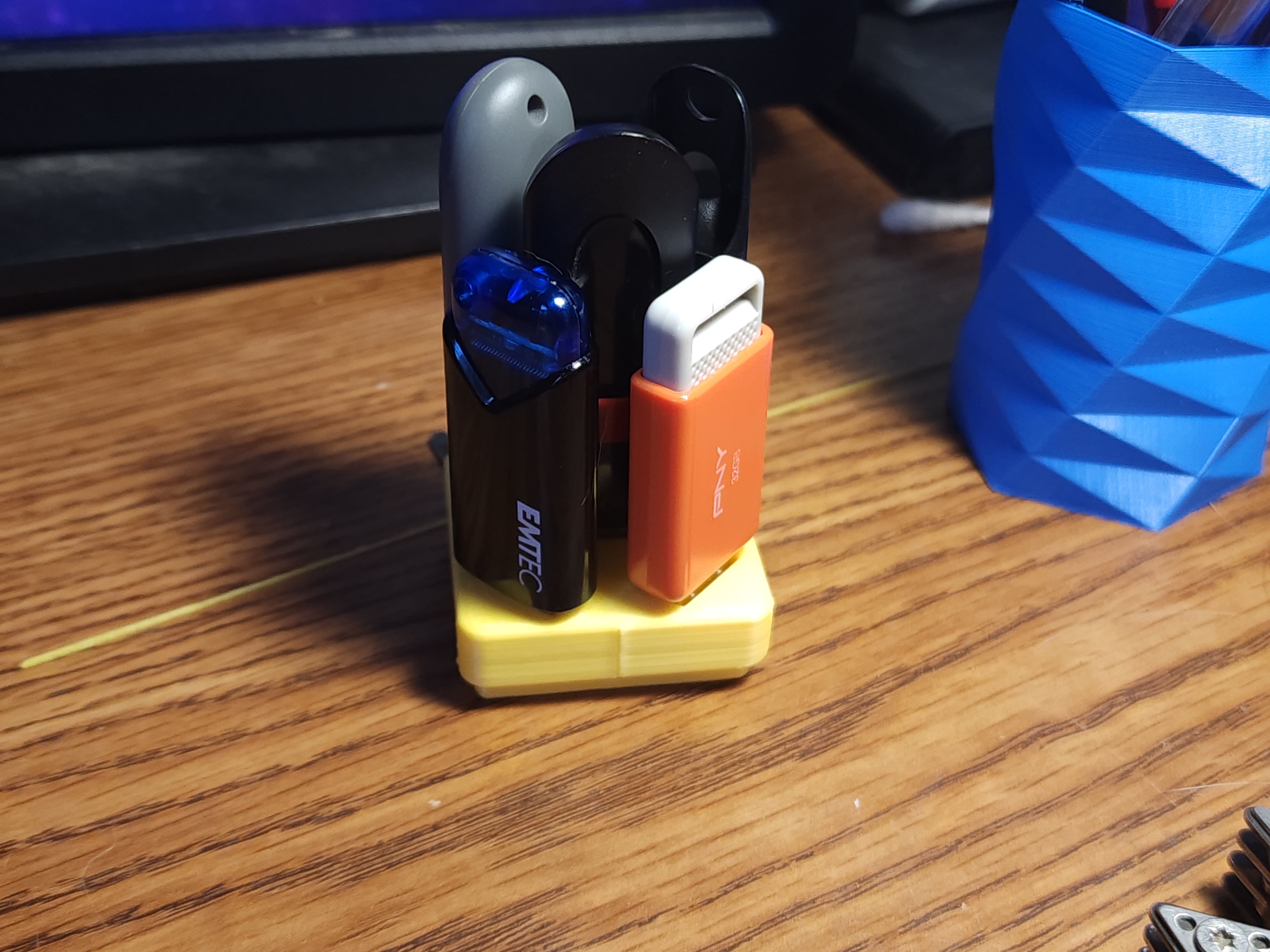 Low Density Gridfinity USB Holder by ChloeCat | Download free STL model ...