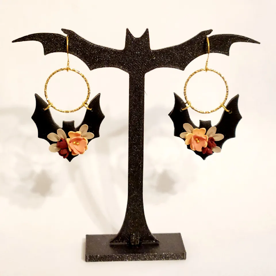 Halloween Bat Earring Stand by Cocoro Clay | Download free STL model ...