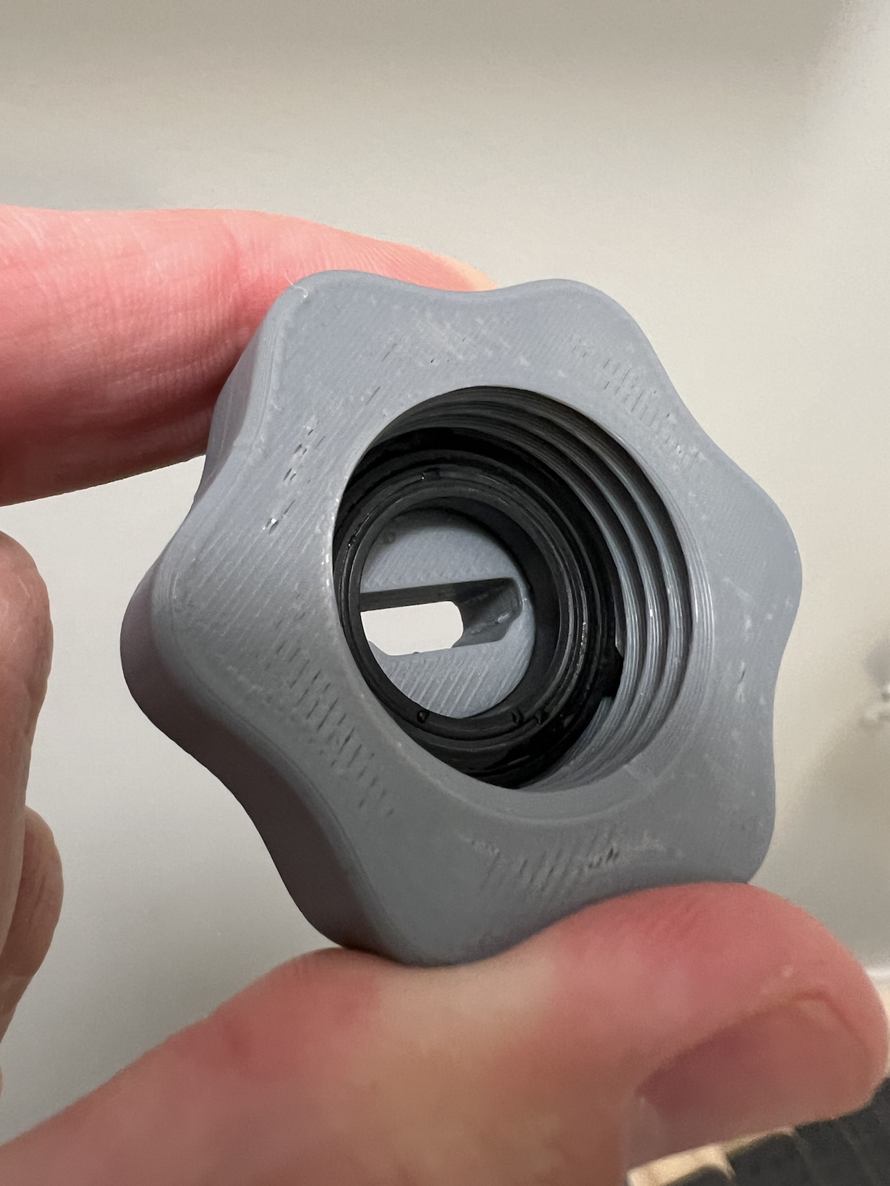 Cursed Connectors: H2O to HDMI Adapter par Adam L | Téléchargez ...