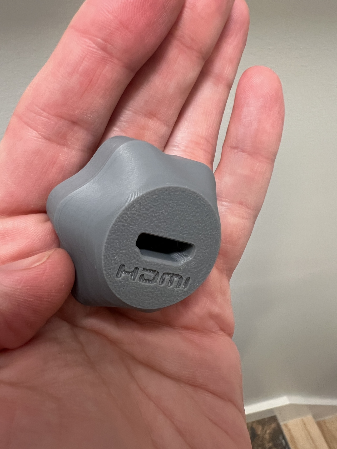 Cursed Connectors: H2O to HDMI Adapter par Adam L | Téléchargez ...