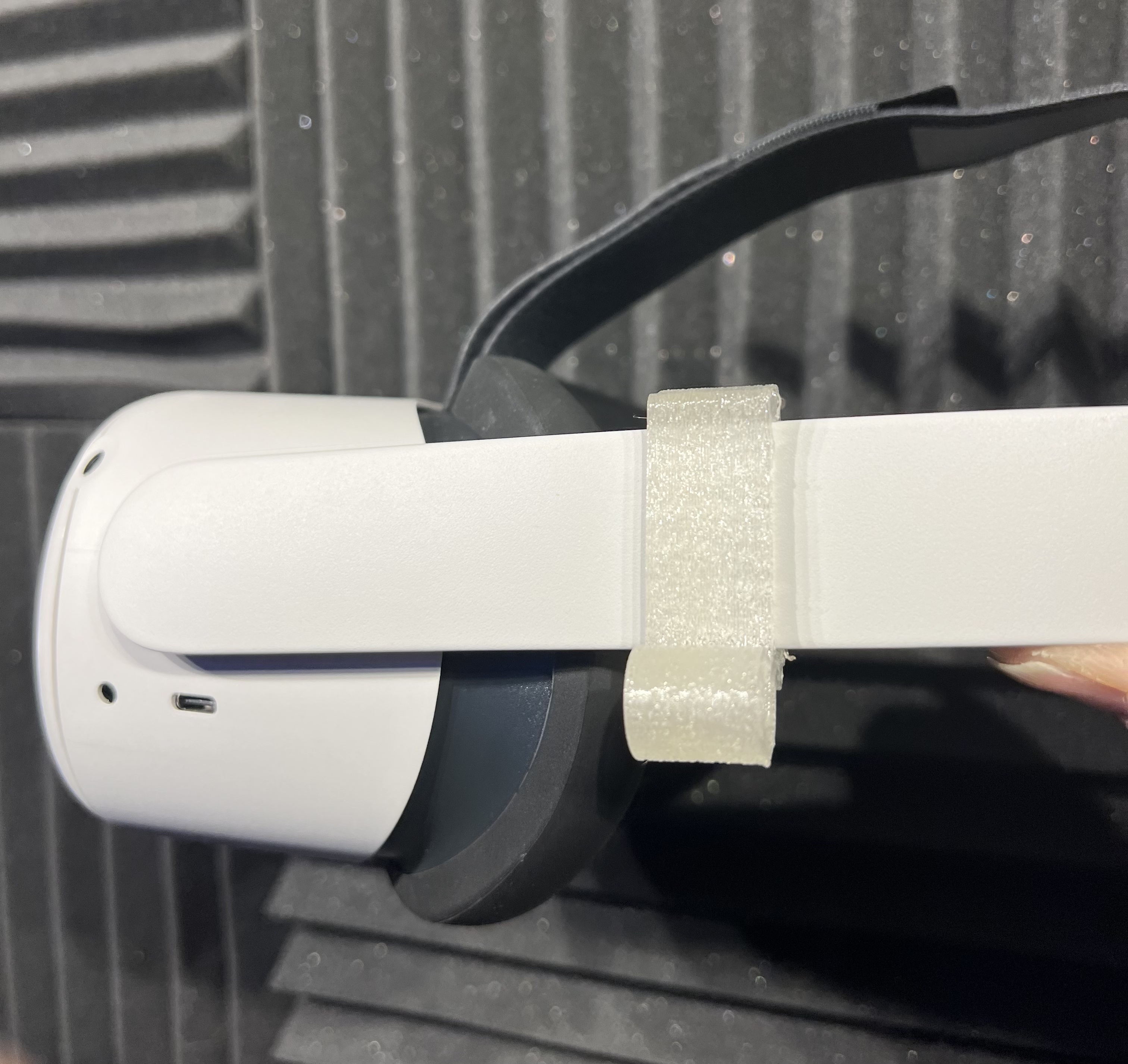 Oculus Quest 2 Link Cable Clip for Elite Strap by badmotivator ...