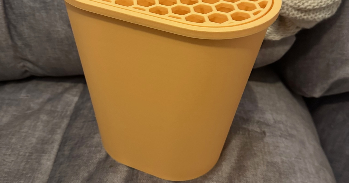 Table trash can / Tisch Abfalleimer by Fabian Runner | Download free ... Table trash can / Tisch Abfalleimer by Fabian Runner | Download free ...