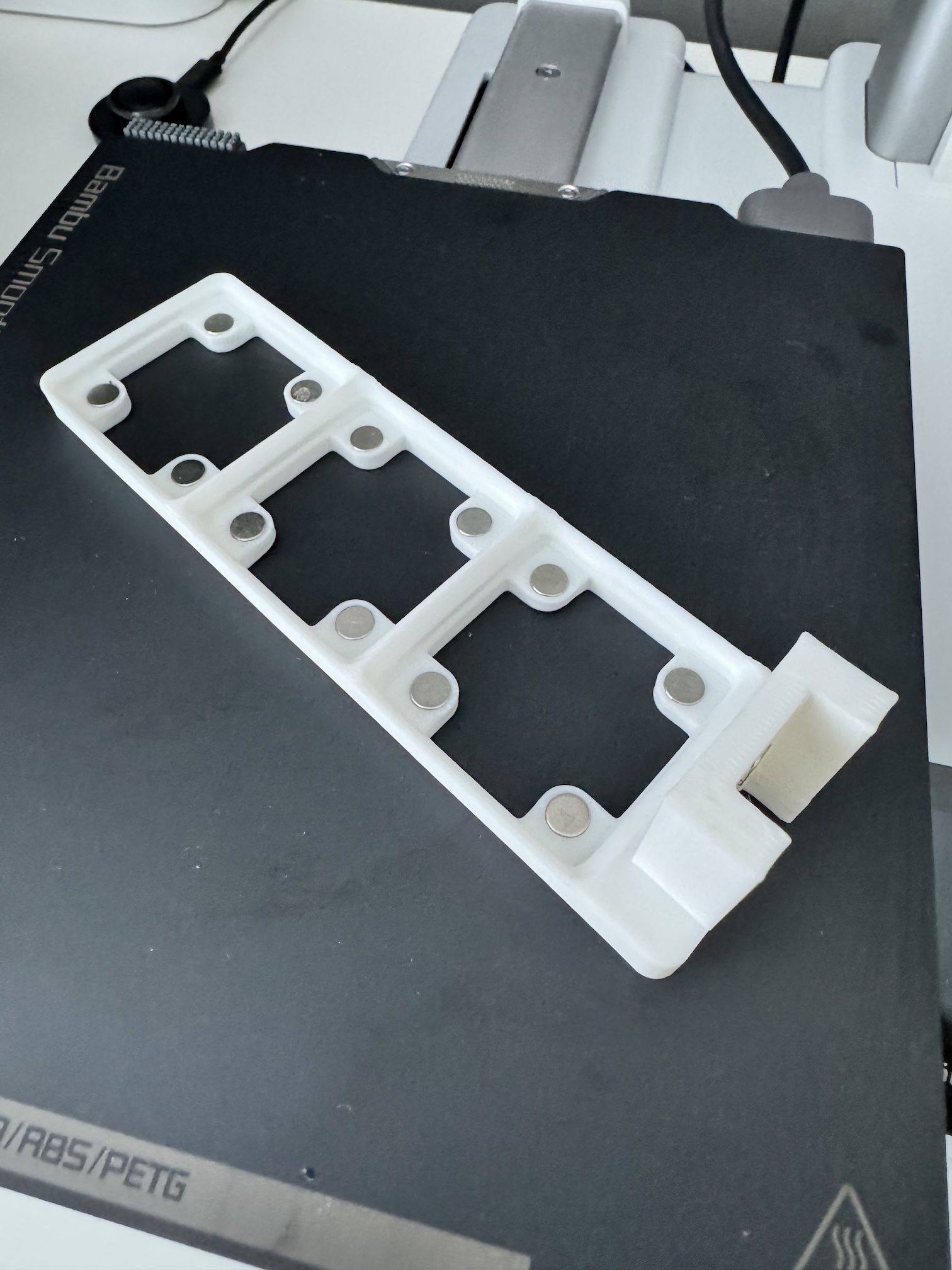 Gridfinity A1-mini 3 slots with magnets by maxfui | Download free STL ...