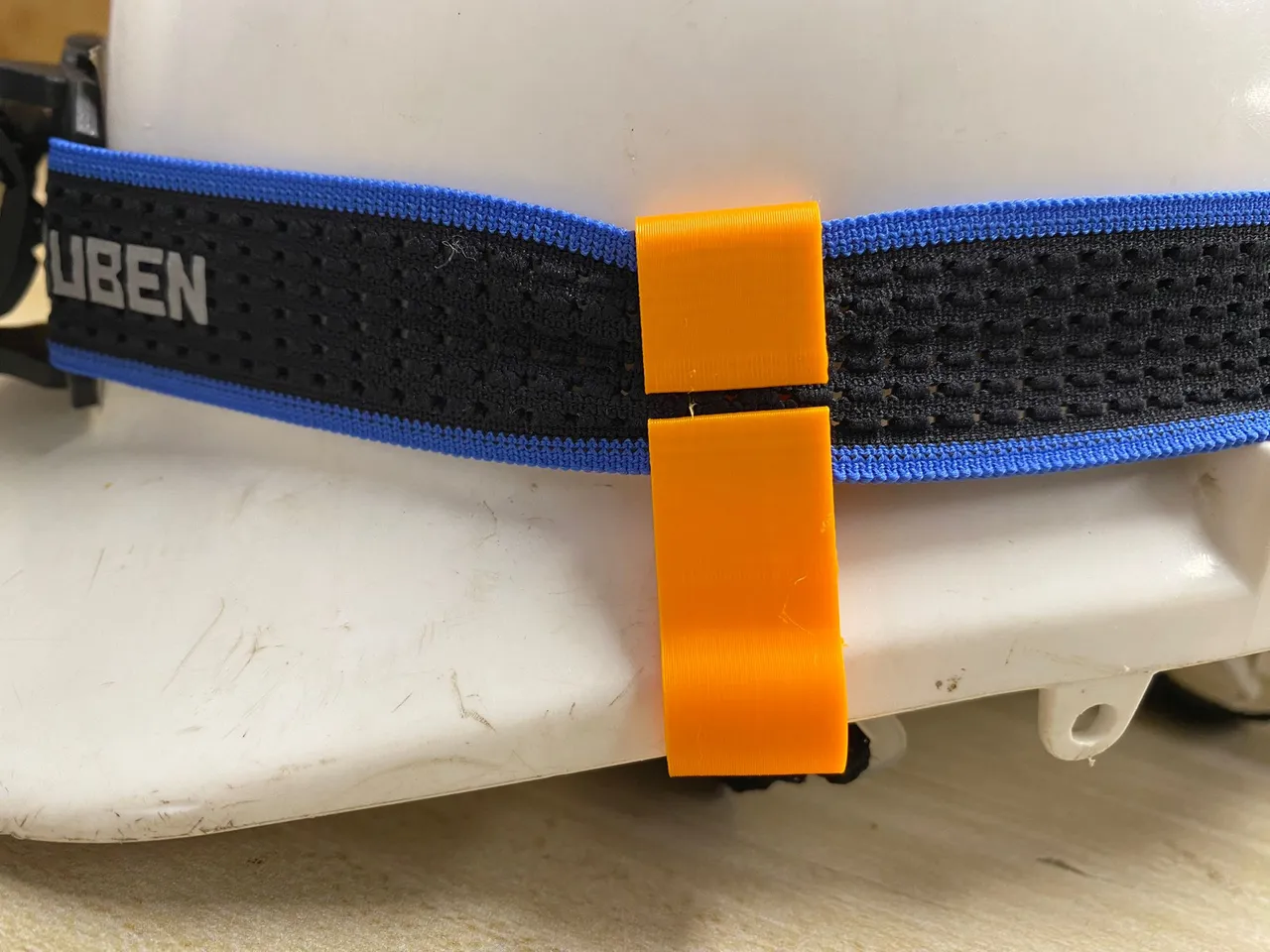 Headlight buckle by Dict Chan | Download free STL model | Printables.com
