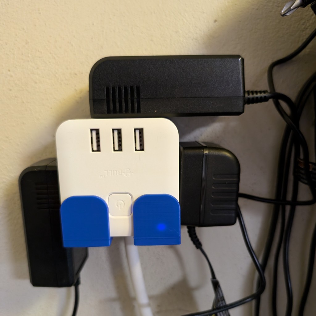 Bull power cube wall mount by dereksrose | Download free STL model ...